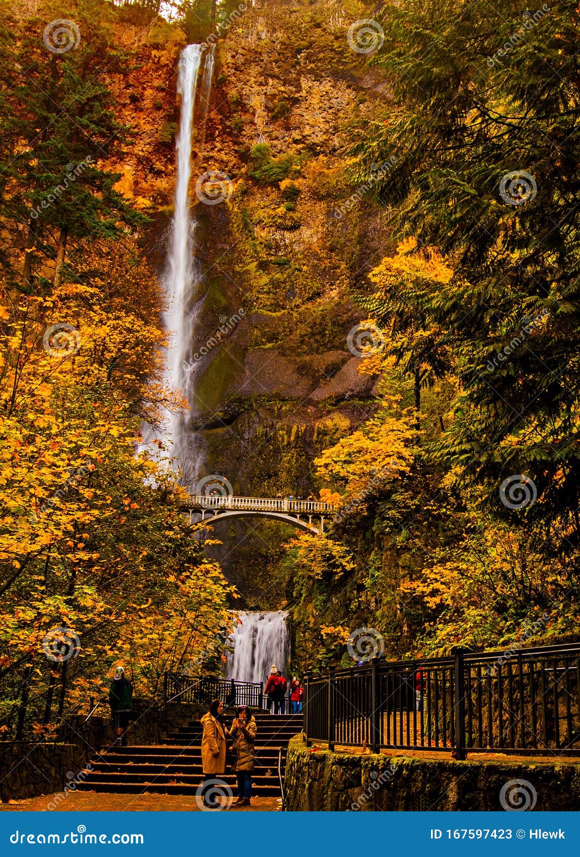 Multnomah Falls in Oregon editorial stock photo. Image of idyllic ...