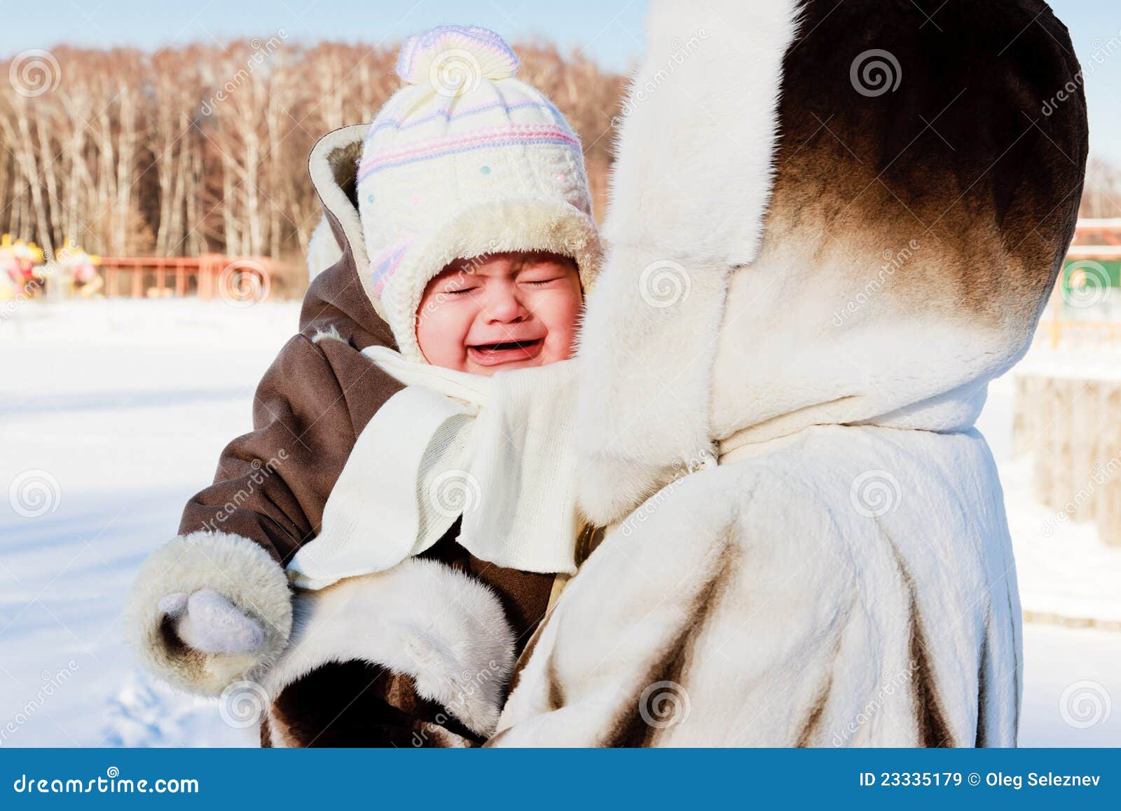Mum with Crying Baby Outside in Cold Stock Image - Image of grief ...