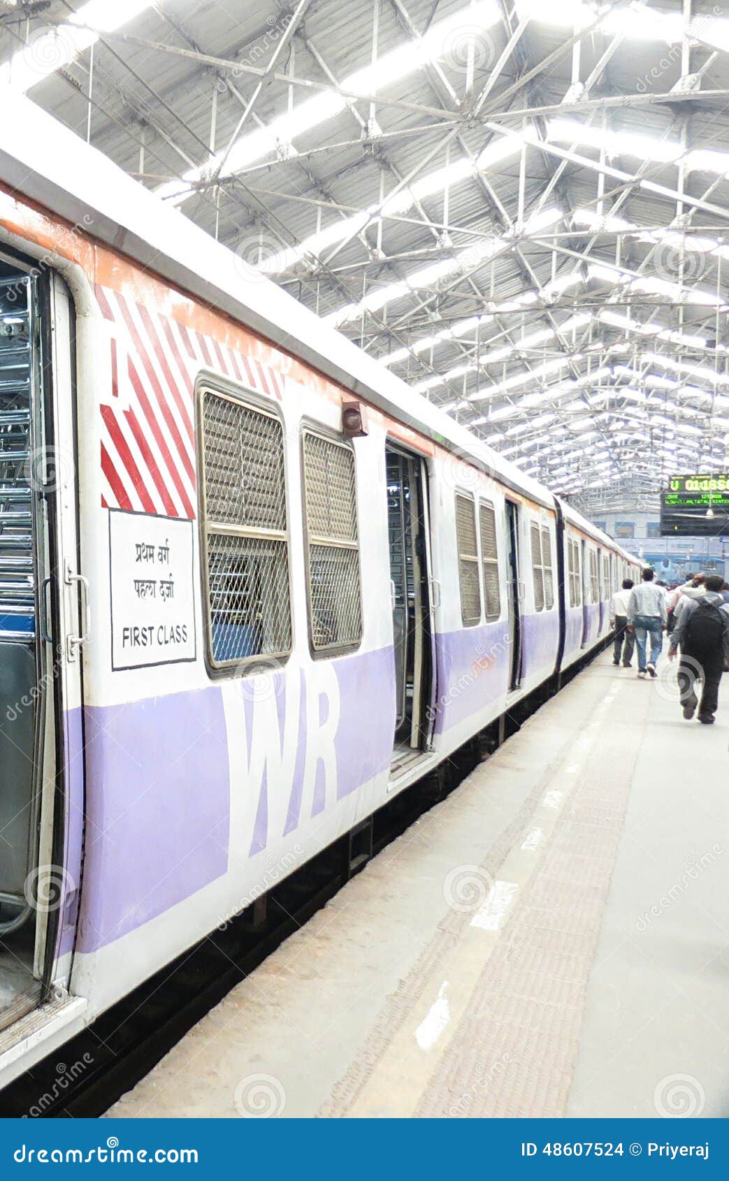 Mumbai local train stock photo. Image of railways, station - 48607524