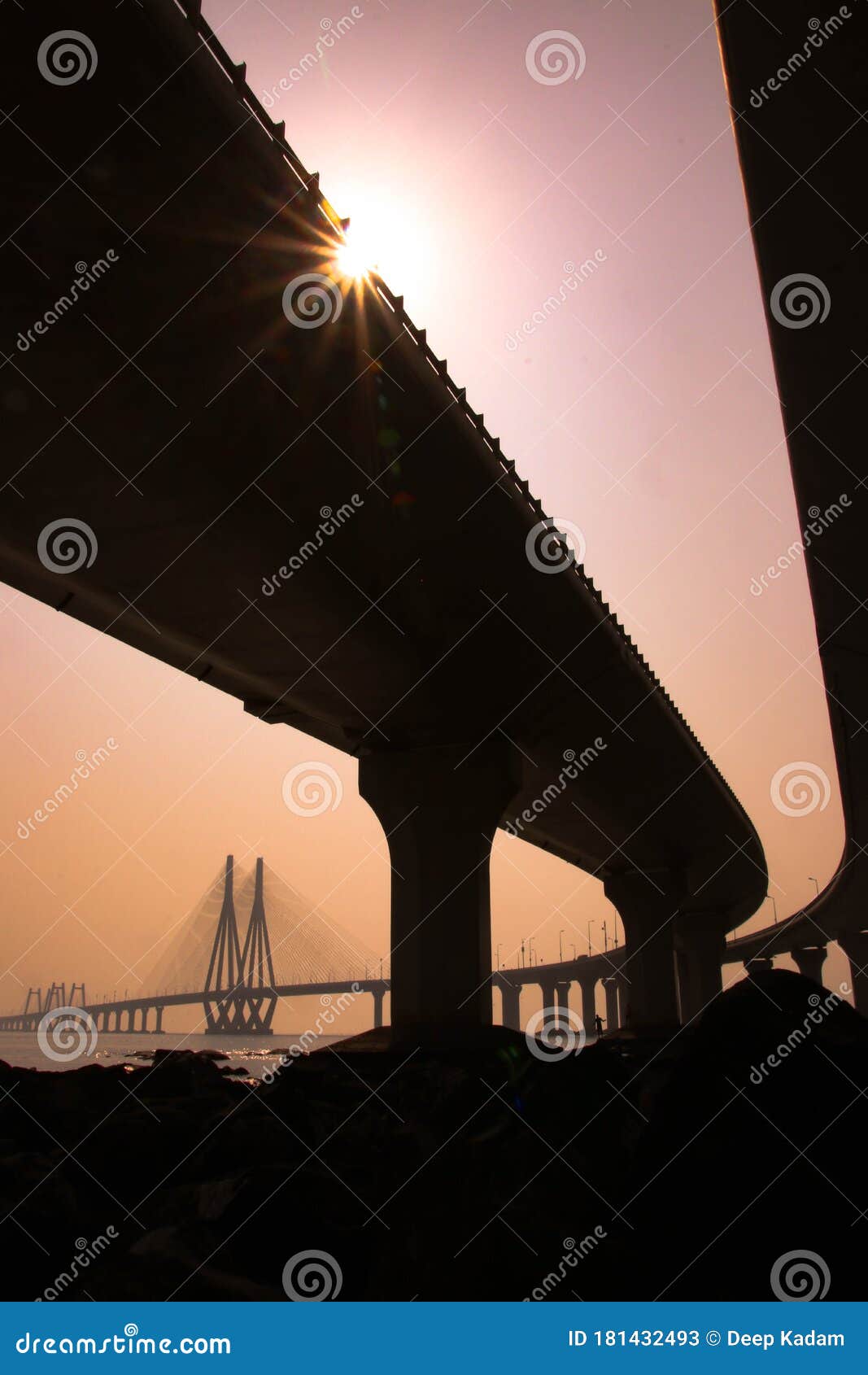 The Mumbai sea link bridge stock image. Image of sunset - 181432493