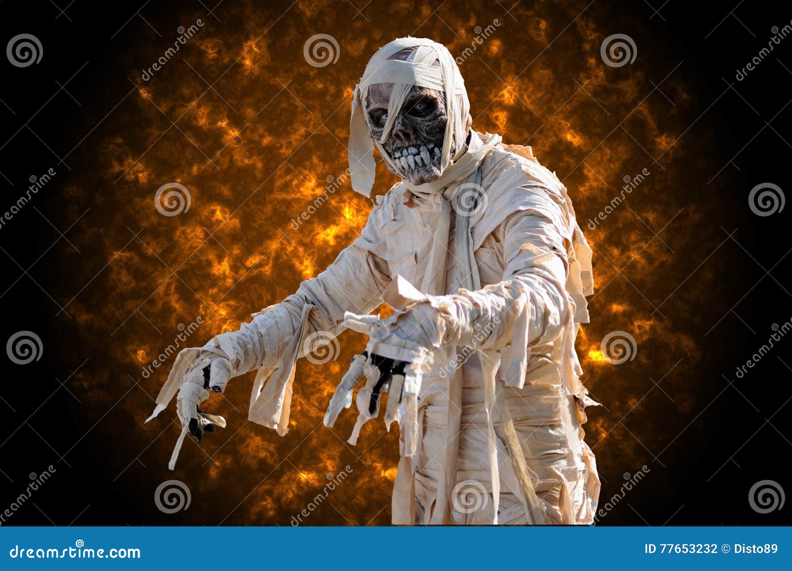 Mummy in an Halloween Night Stock Photo - Image of fear, spooky: 77653232