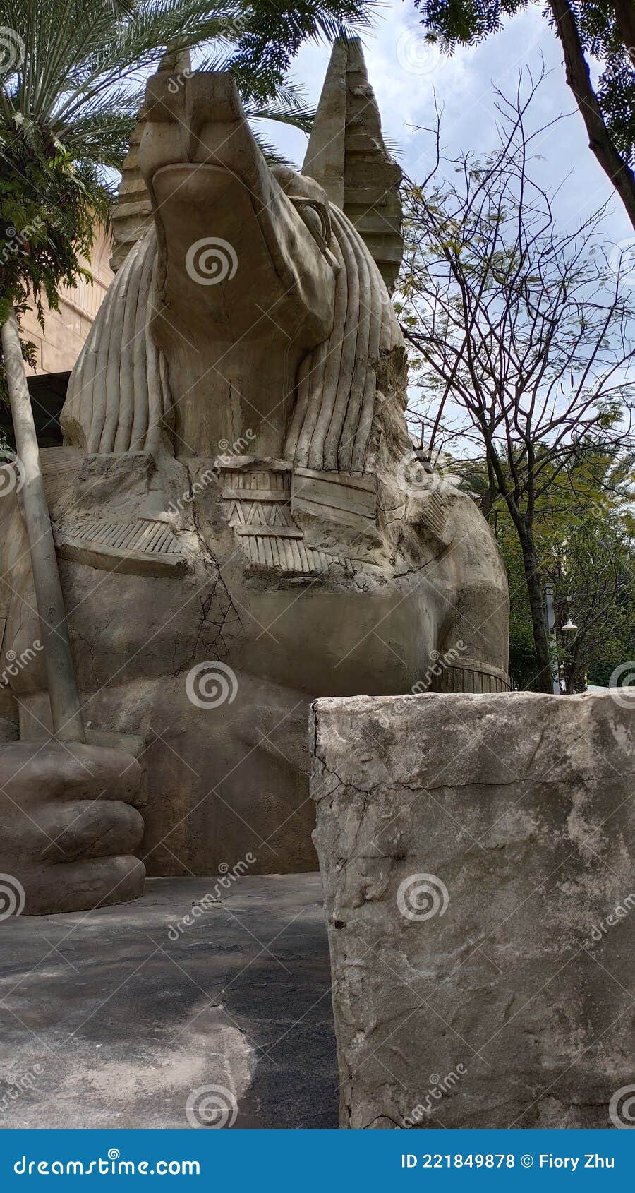 The Mummy Statue editorial stock photo. Image of universal - 221849878