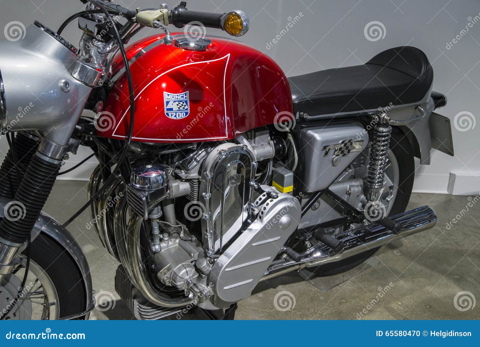 Munch Mammoth 4 1200 TTS editorial image. Image of easyrider - 65580470