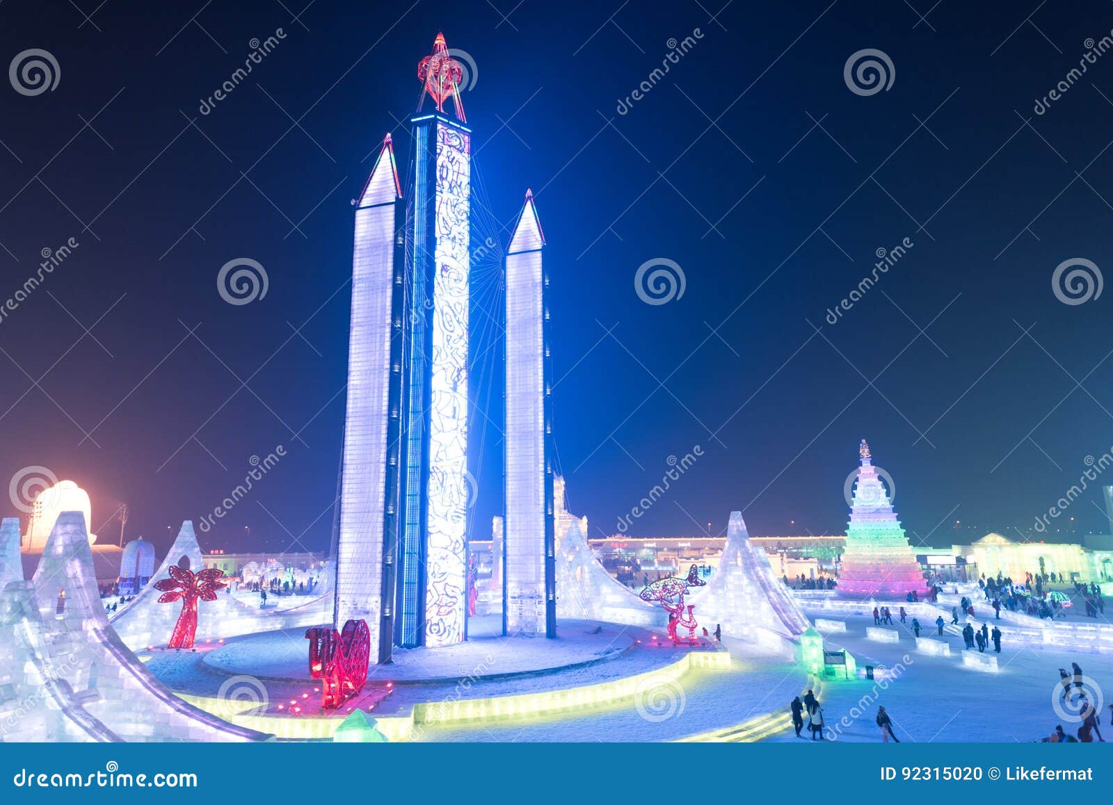 Mundo De La Hielo-nieve De Harbin Imagen editorial - Imagen de invierno ...