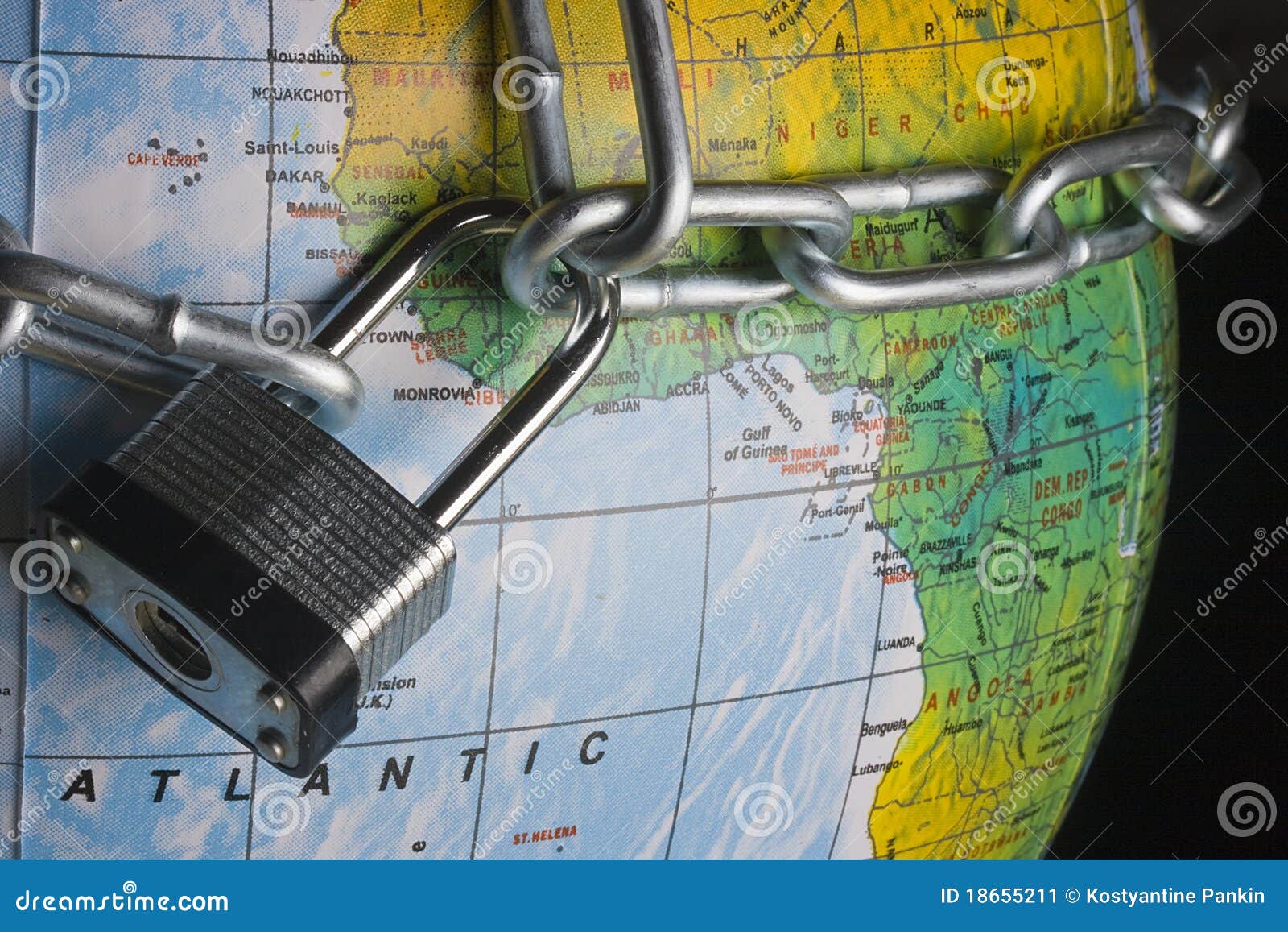 Mundo protegido imagen de archivo. Imagen de internacional - 18655211