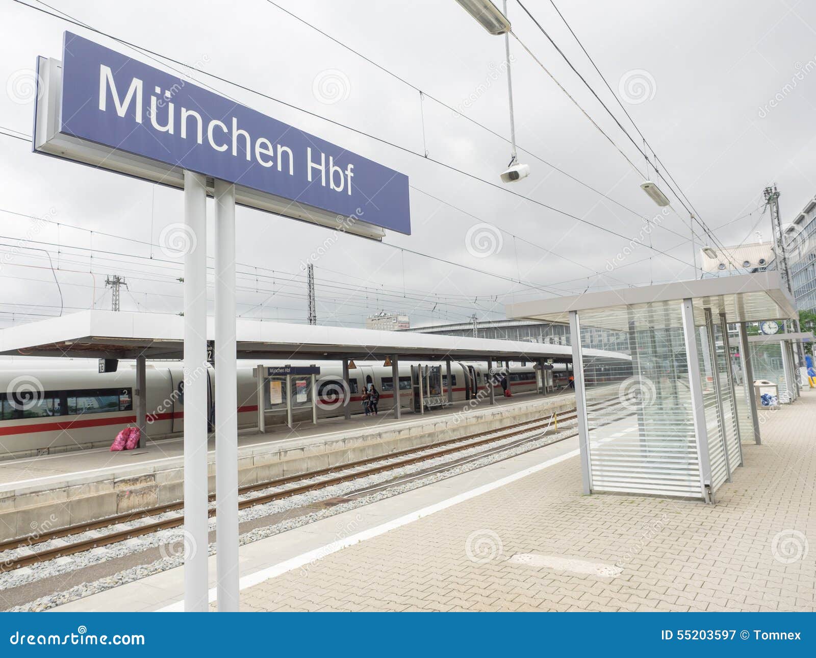 Munich central station editorial photography. Image of sign - 55203597