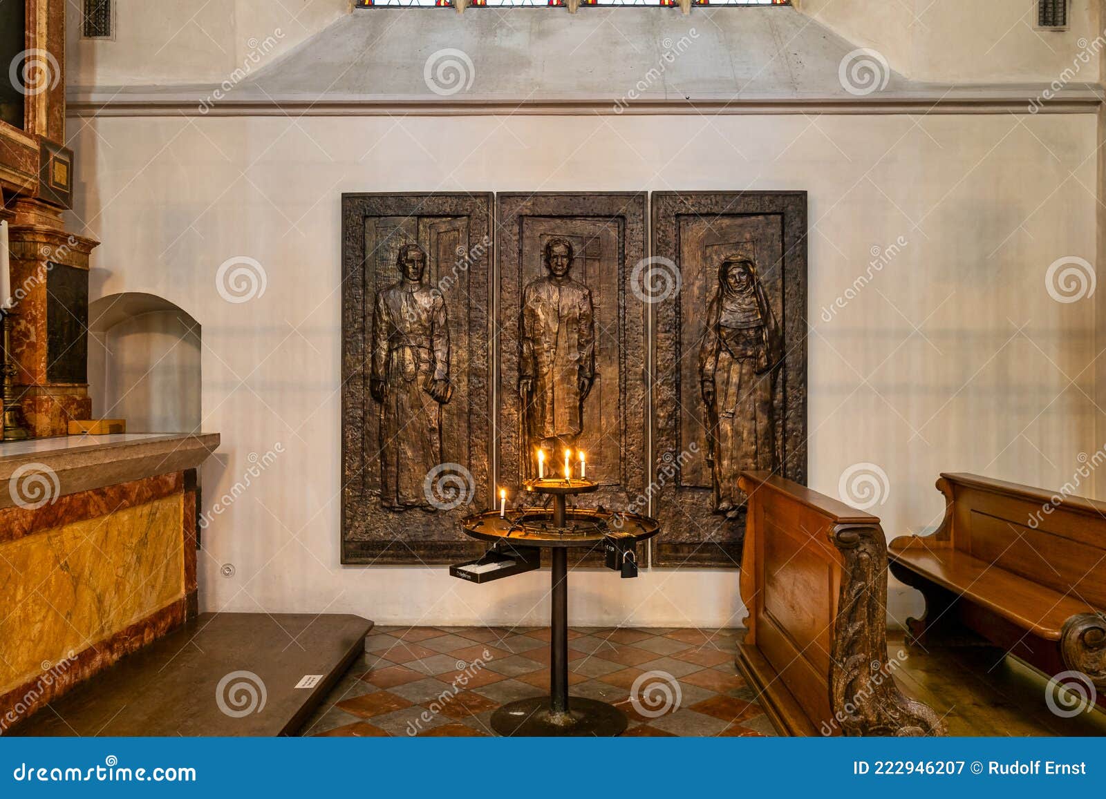 Munich, Germany - Jul 27, 2020: Indoor View of Frauenkirche Church in ... Munich, Germany - Jul 27, 2020: Indoor View of Frauenkirche Church in ...