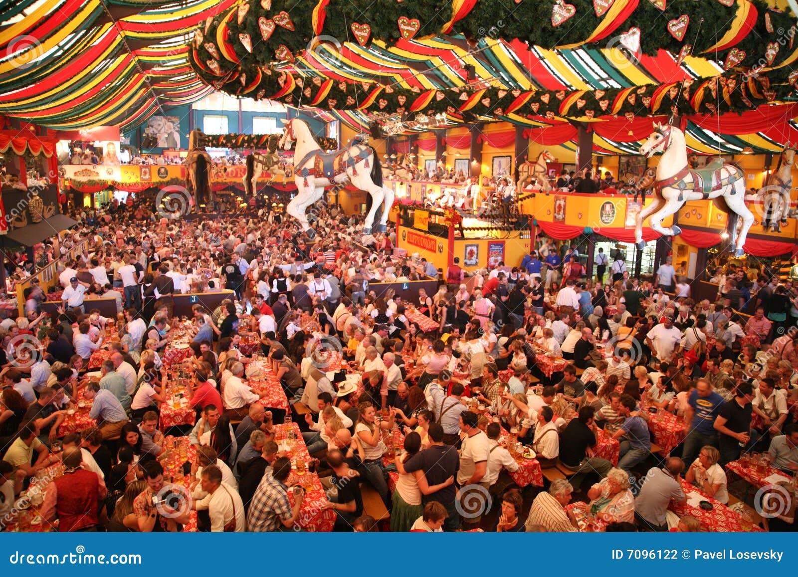 MUNICH, GERMANY - Oktoberfest Editorial Photography - Image: 7096122