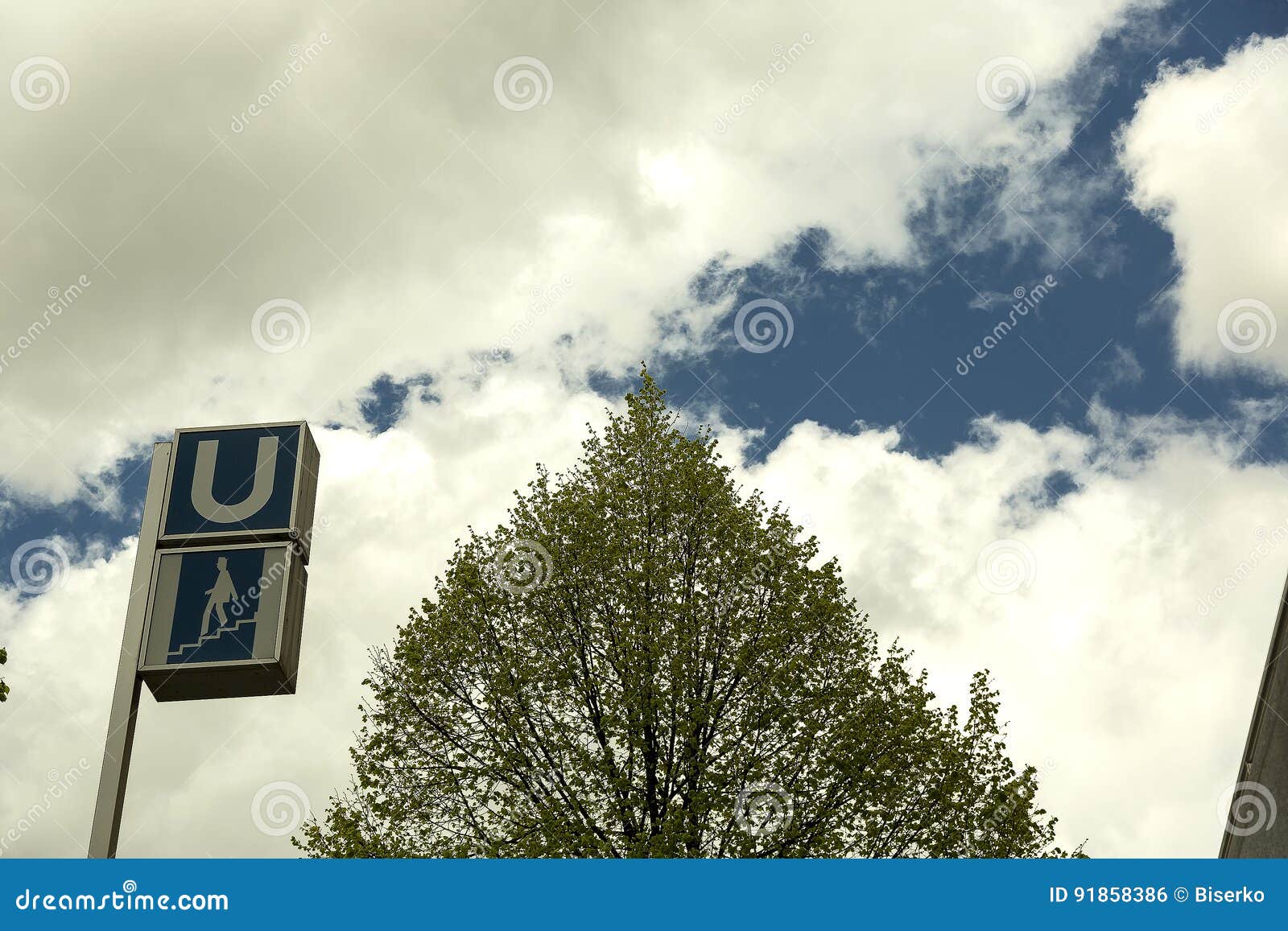 Munich U-Bahn station sign editorial photo. Image of transport - 91858386