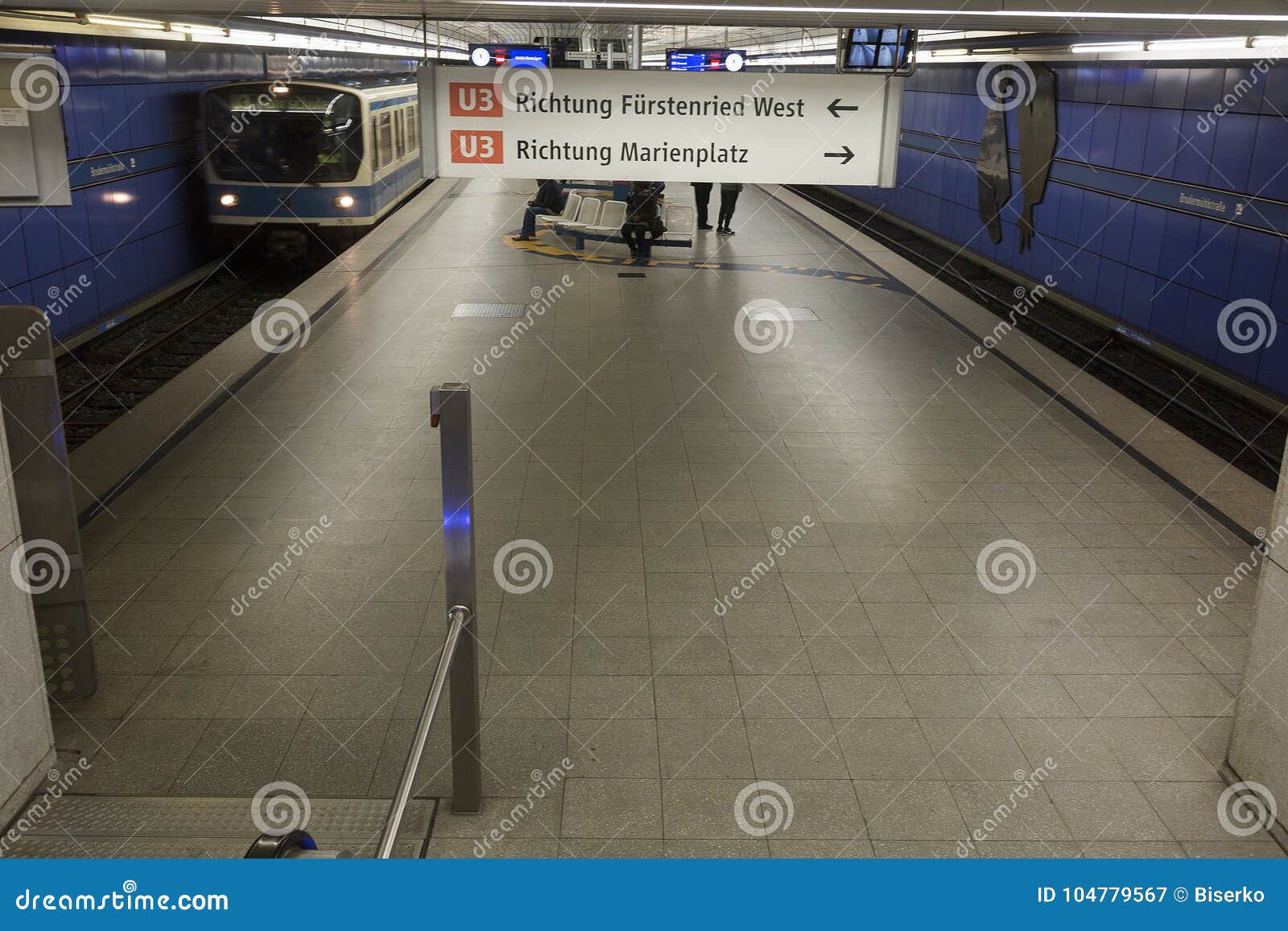 Subway Station in Munich, Germany Editorial Photography - Image of bahn ...