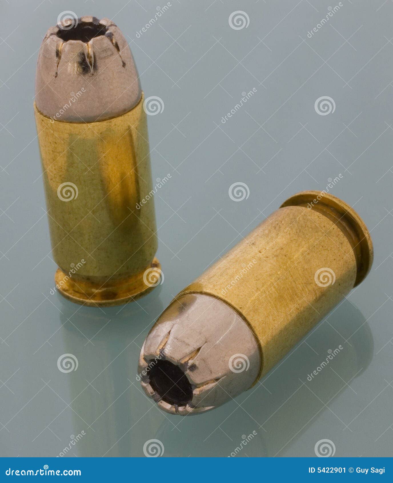 Munición de 45 ACP imagen de archivo. Imagen de fuego - 5422901