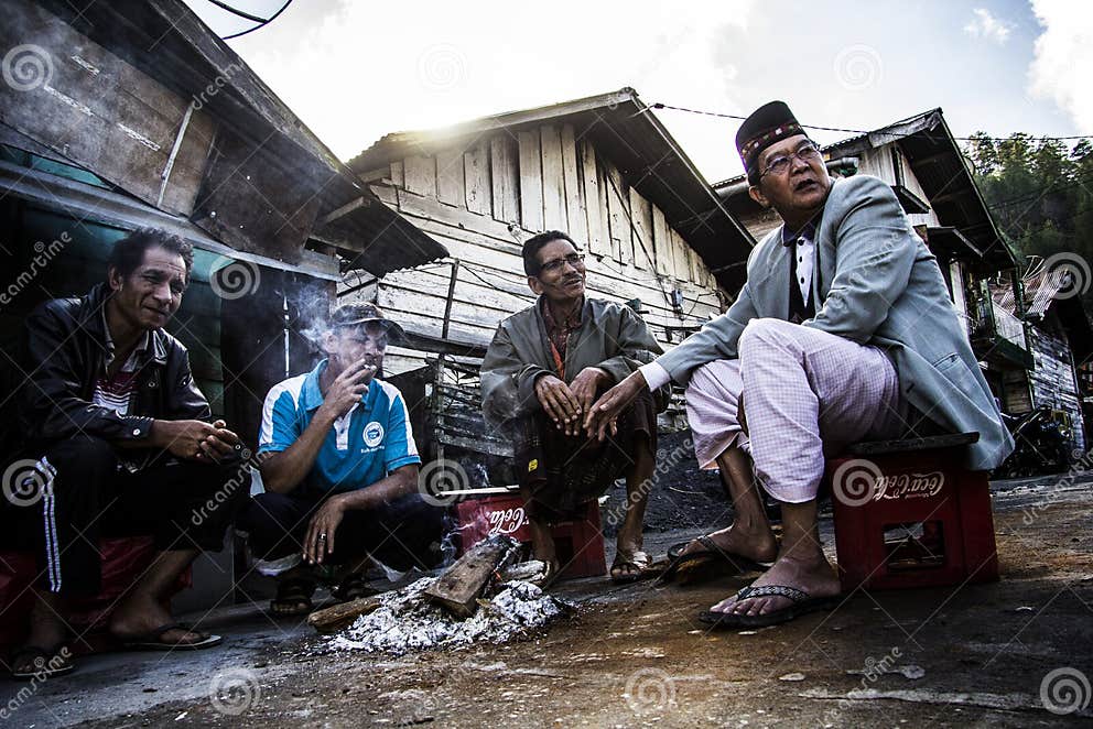 Muniru editorial photo. Image of embers, indonesia, warm - 28924411