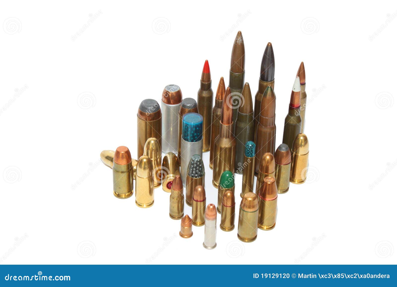 Munition Der Verschiedenen Kaliber, Getrennt Stockfoto - Bild von punkt ...