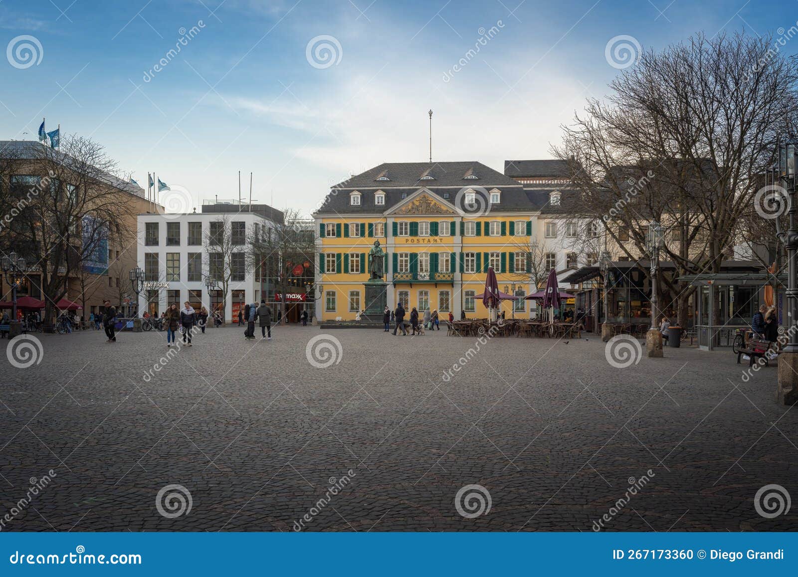 Munsterplatz with Beethoven Monument and Old Post Office - Bonn ...