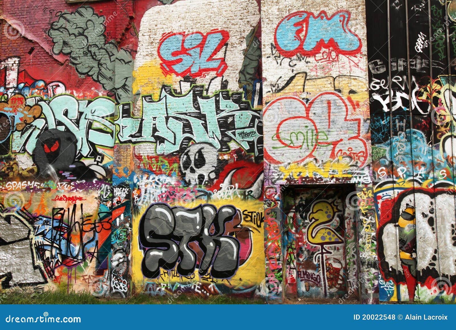 Mur d'art de rue photo stock éditorial. Image du décoration - 20022548