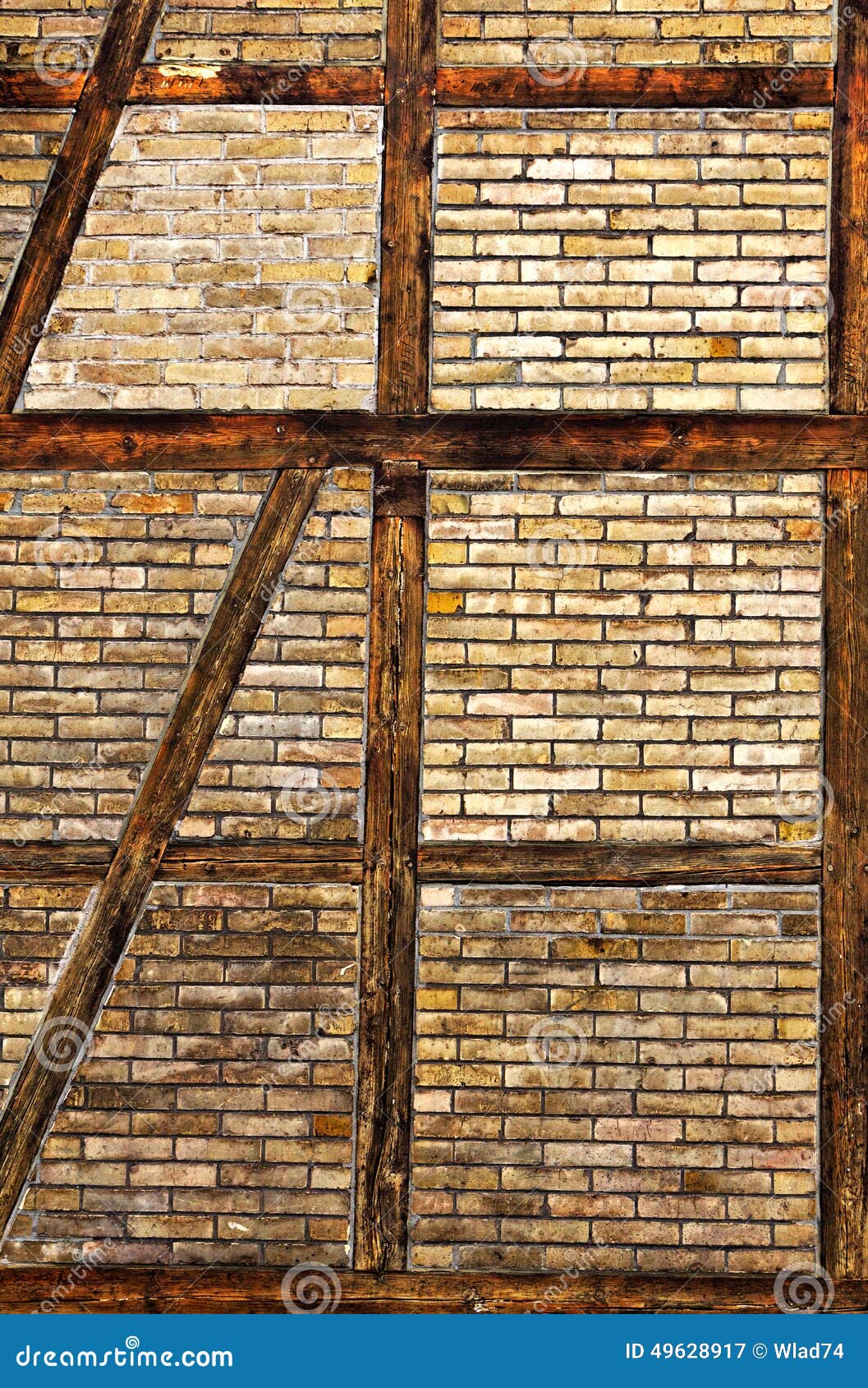 Mur De Briques De Maison à Colombage Image stock - Image du bloc, place ...