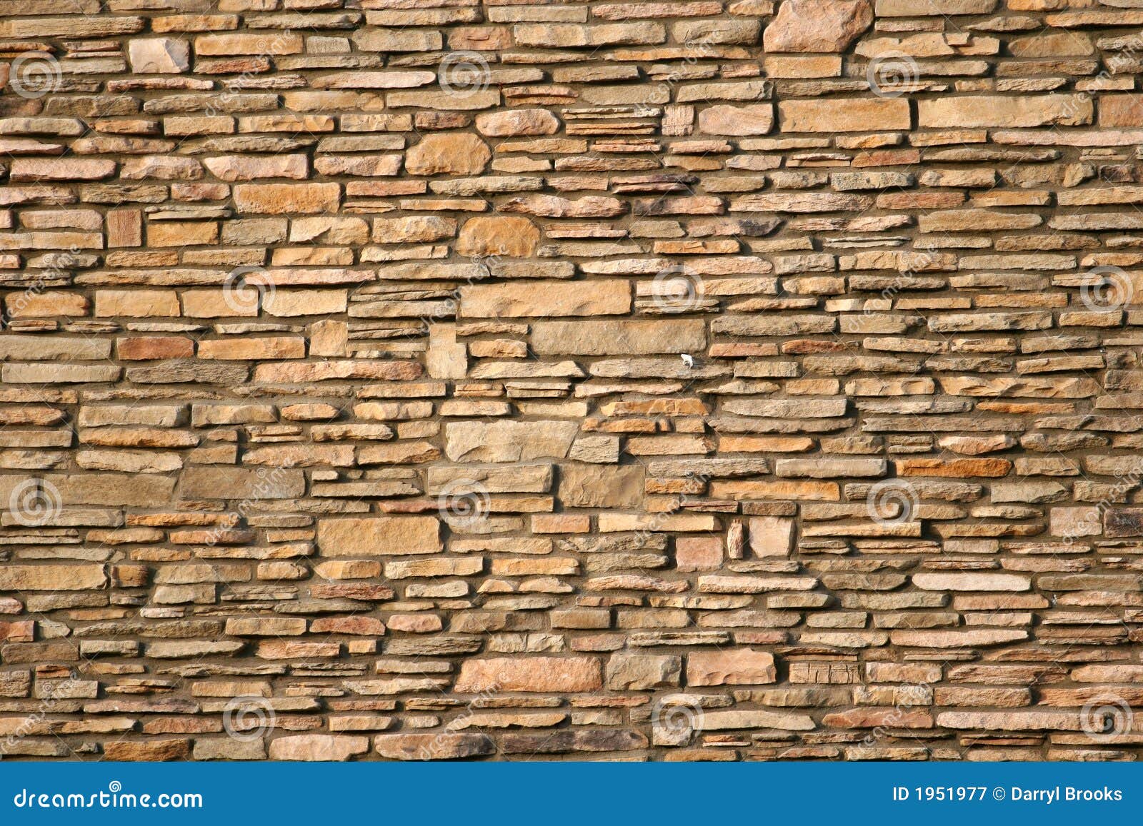 Mur de roche image stock. Image du barrière, solide, fond - 1951977