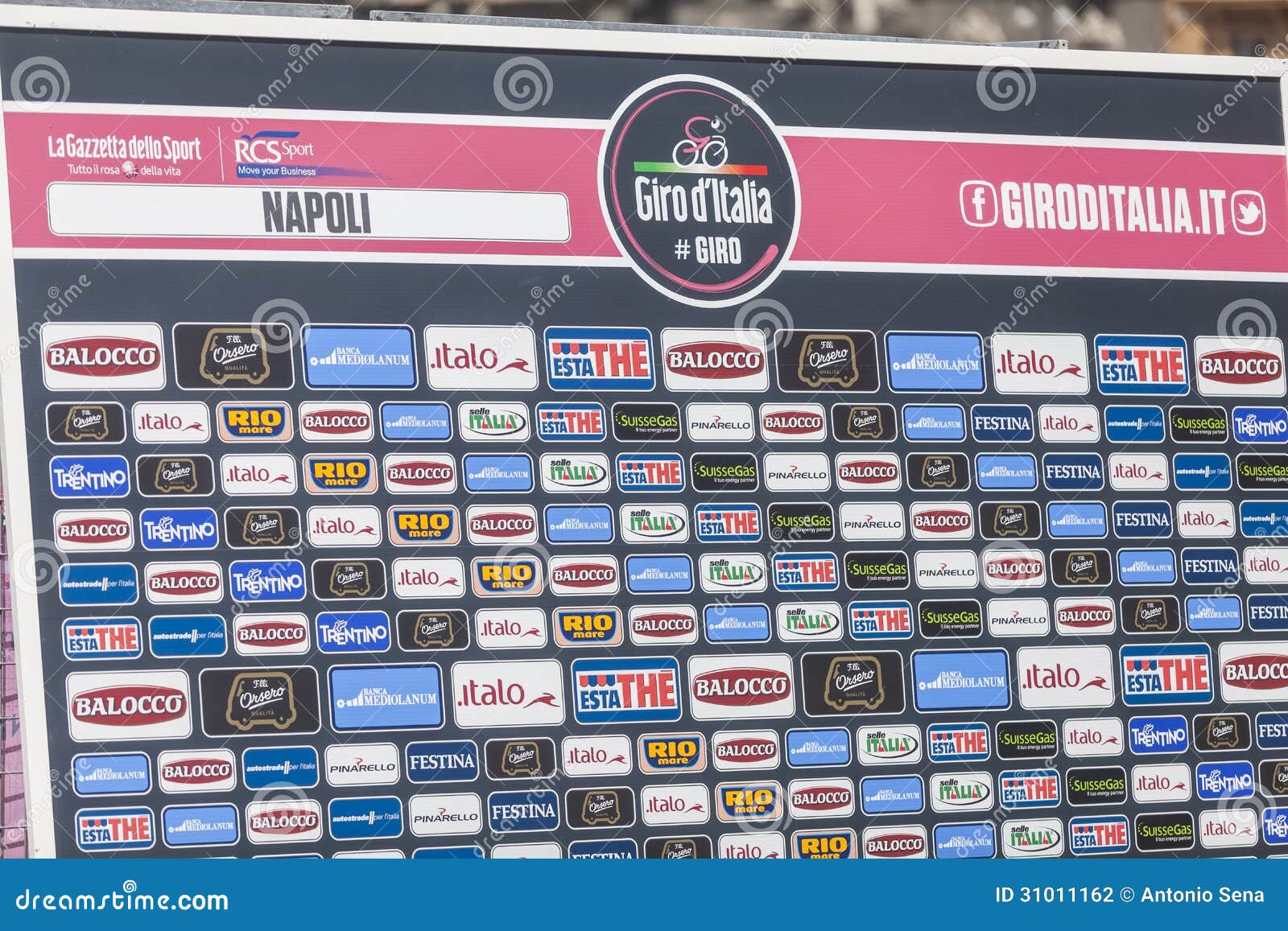 Mur De Sponsor De Giroditalia 2013 Photographie éditorial - Image du ...