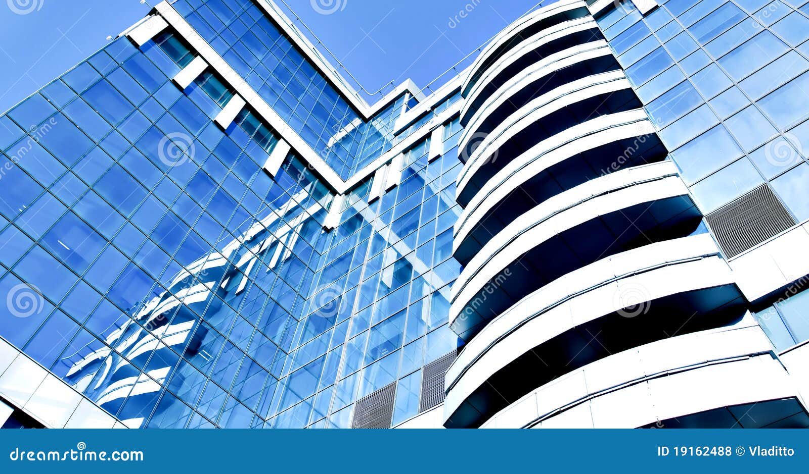 Mur Transparent En Verre Bleu Photo stock - Image du vivre, domicile ...