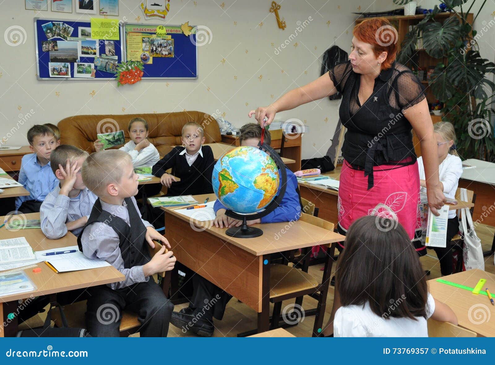 Murmansk, Russia - September 17, 2013, Children Studying Geography in ...
