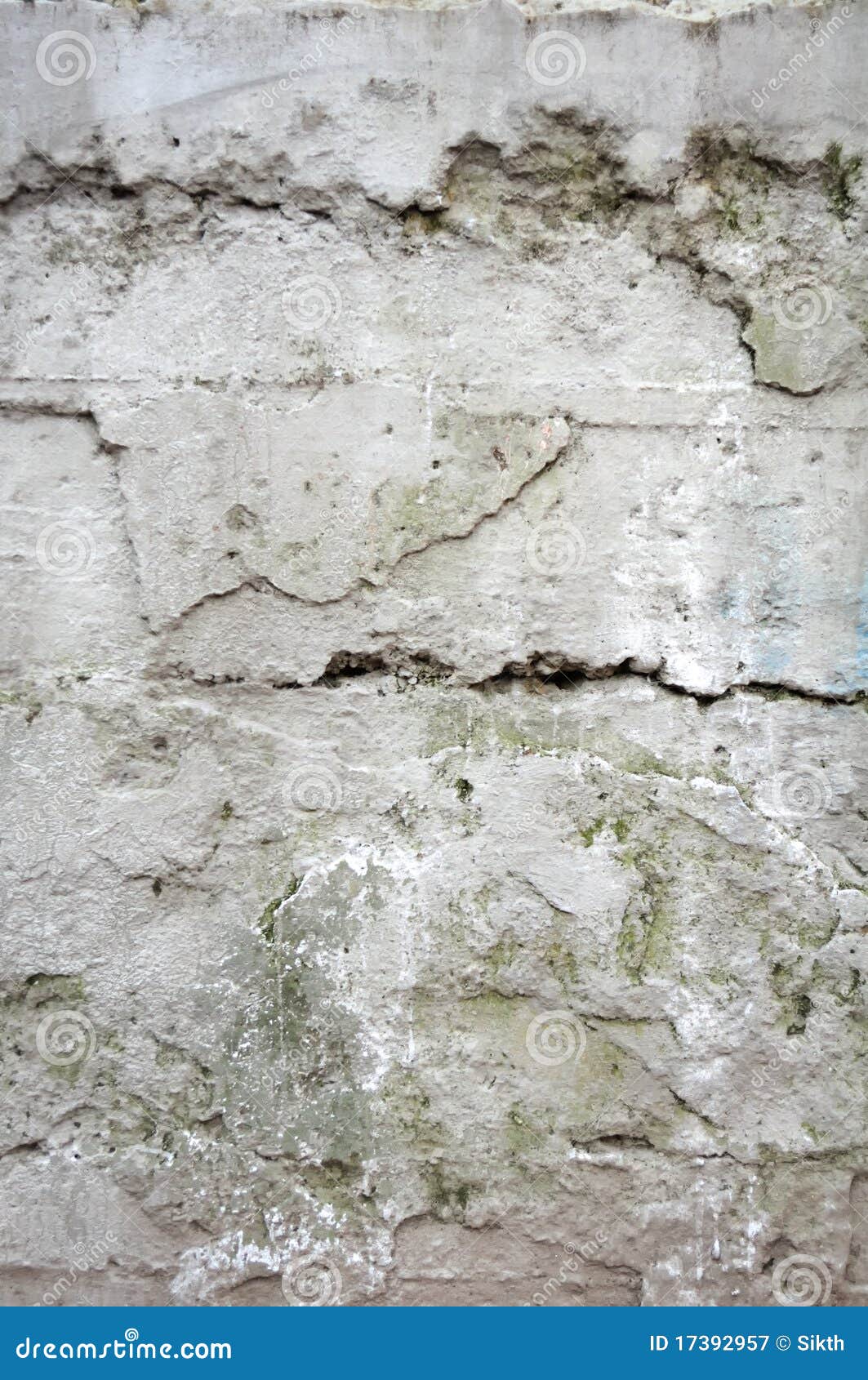 Muro de cimento rachado imagem de stock. Imagem de quebrado - 17392957