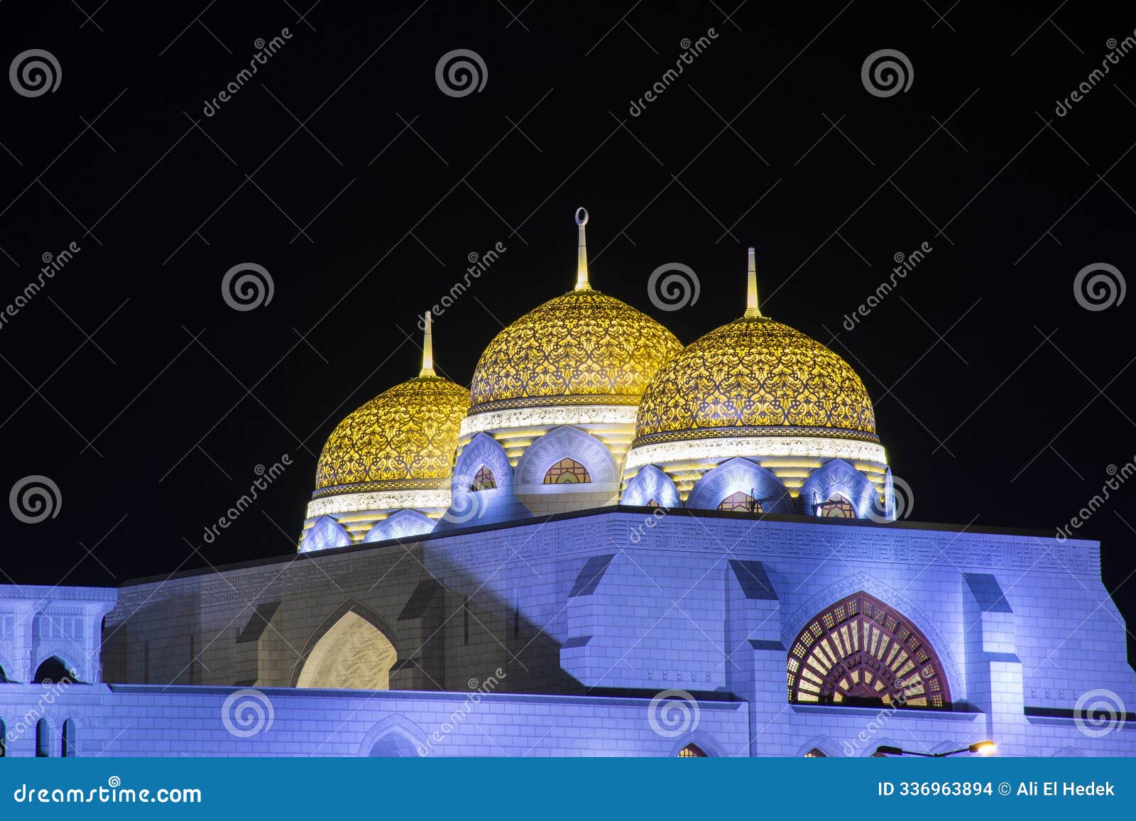 Muscat, Mosque, Islamic Architecture Stock Photo - Image of night ...