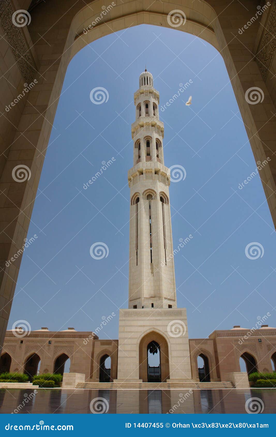 Muscat, Oman - Sultan Qaboos Grand Mosque Stock Image - Image of ...