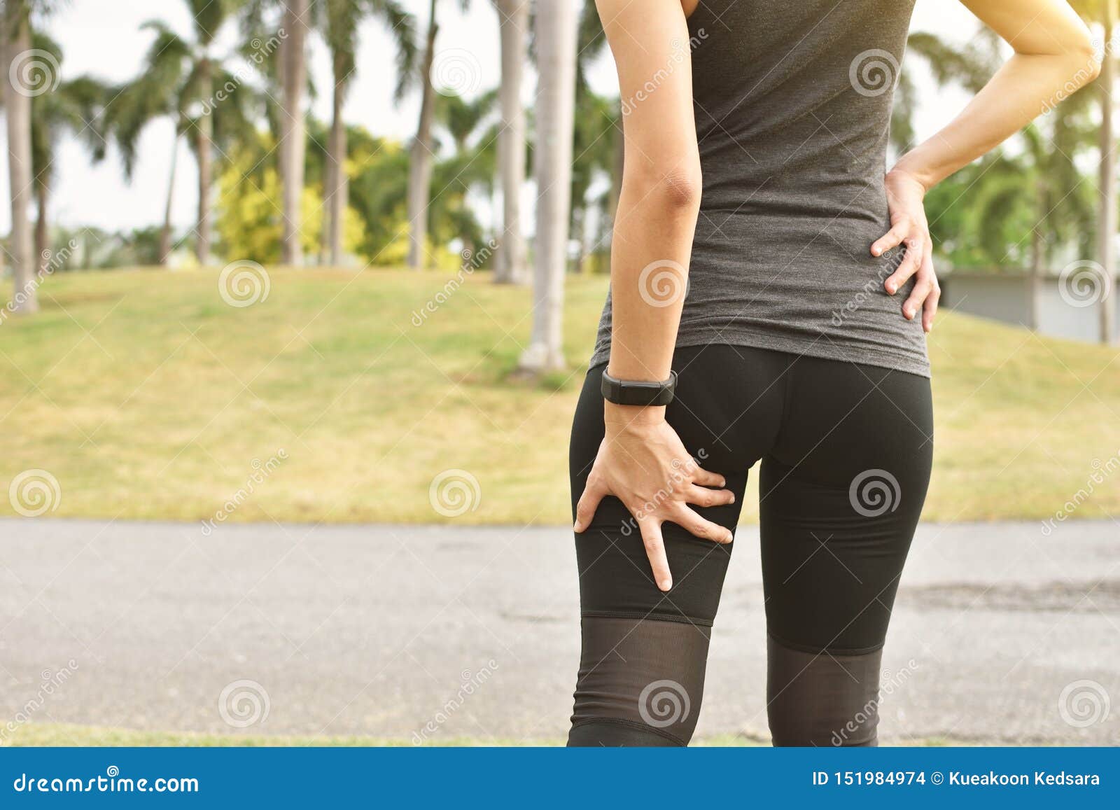 Muscle fatigue of runners stock photo. Image of accident - 151984974