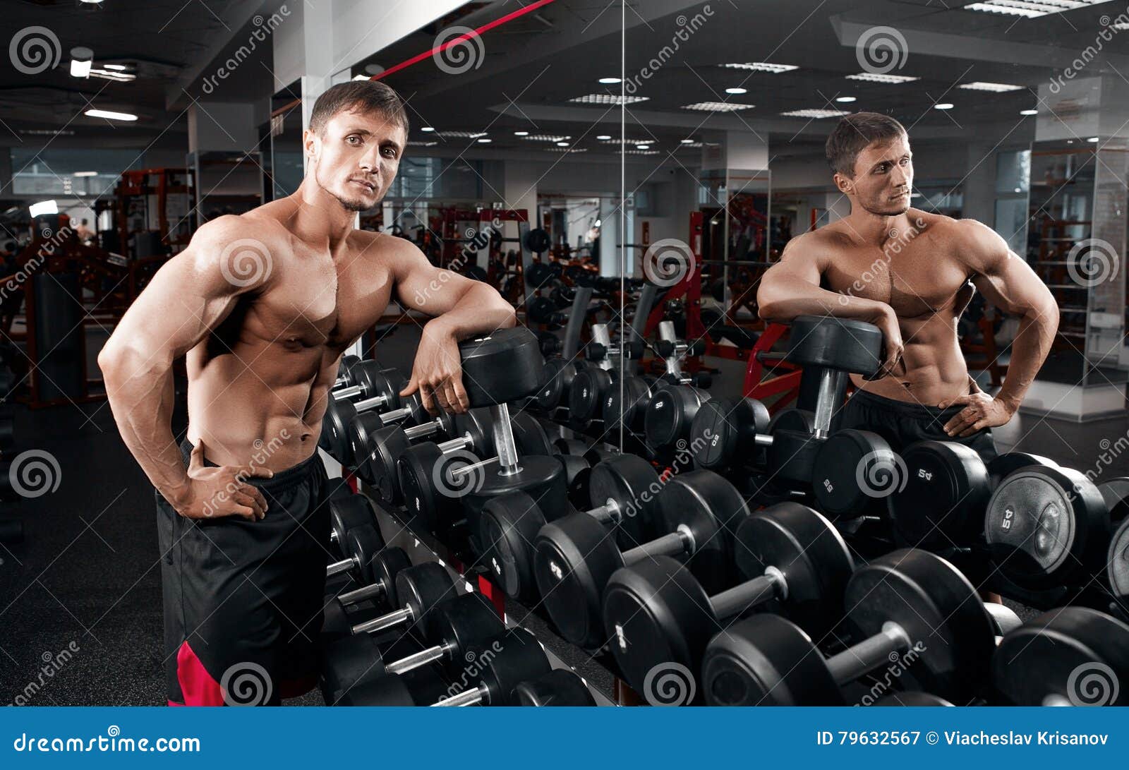 Muscular Athletic Bodybuilder Stock Image - Image of bodybuilder ...
