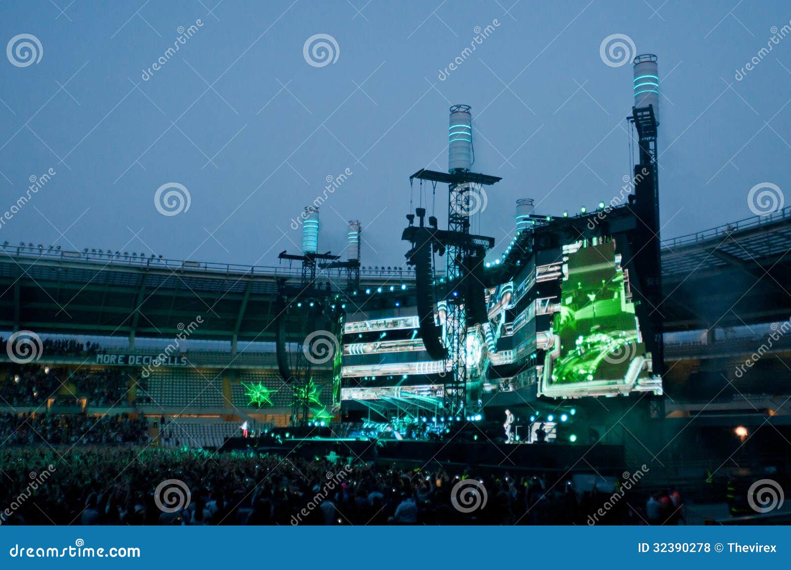 Muse Live! editorial stock photo. Image of events, concert - 32390278