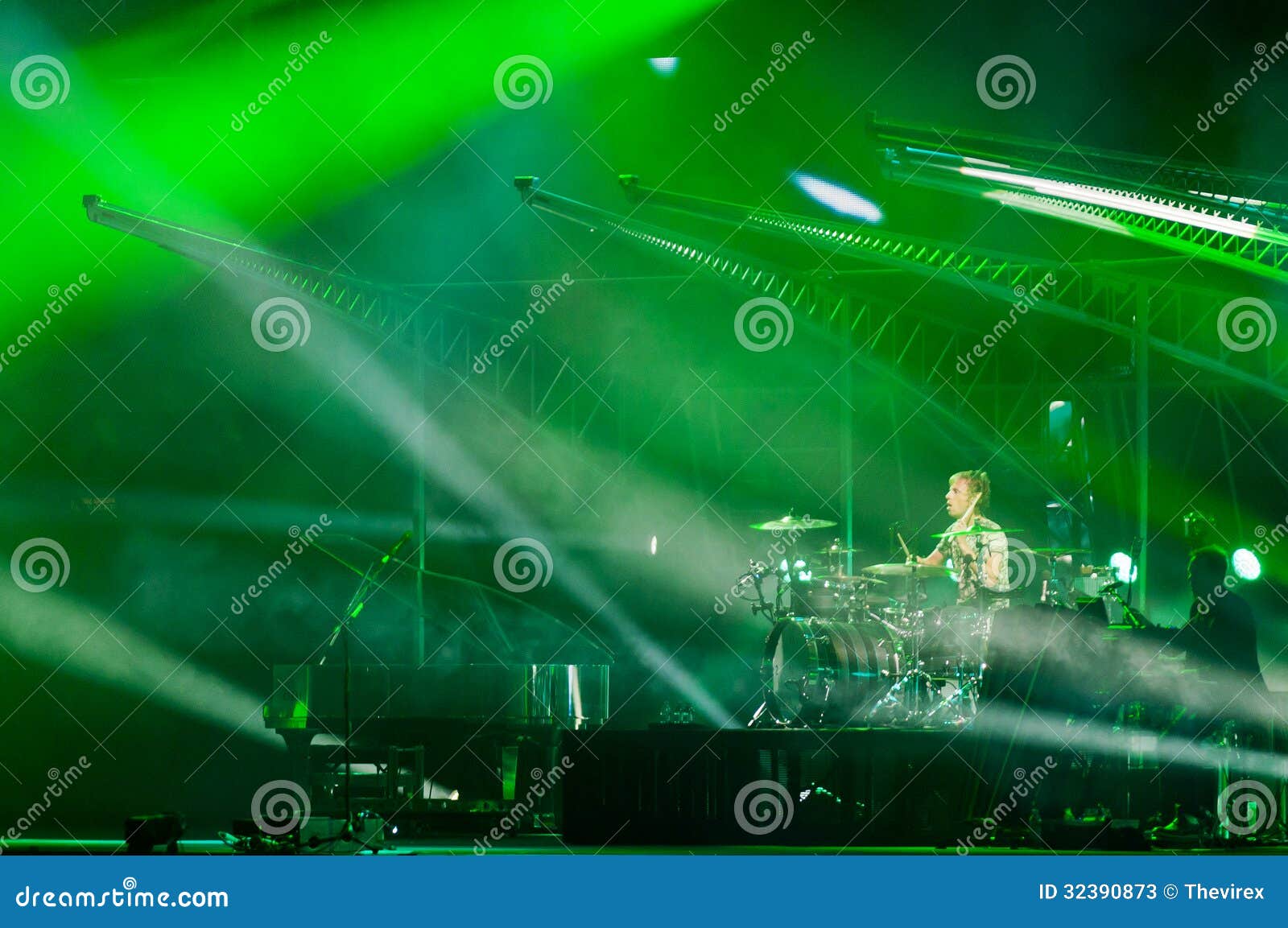 Muse Live! editorial stock photo. Image of muse, bass - 32390873
