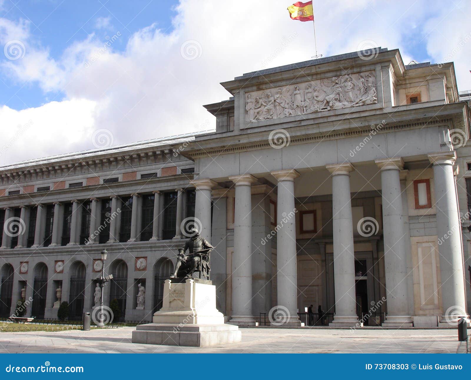 Museo del Prado editorial stock photo. Image of arch - 73708303