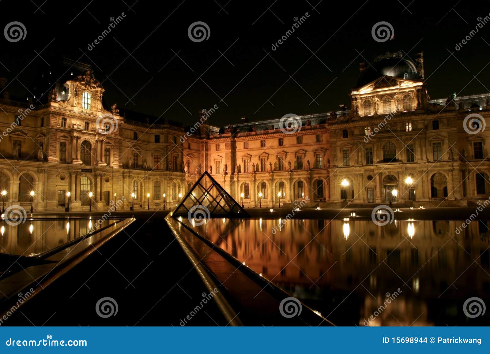 Museum Du Louvre in the Night Editorial Stock Image - Image of building ...