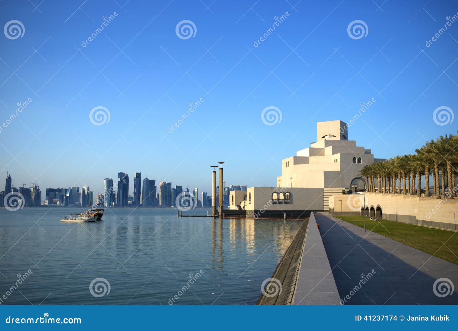 The Museum of Islamic Art in Doha, Qatar Stock Photo - Image of evening ...