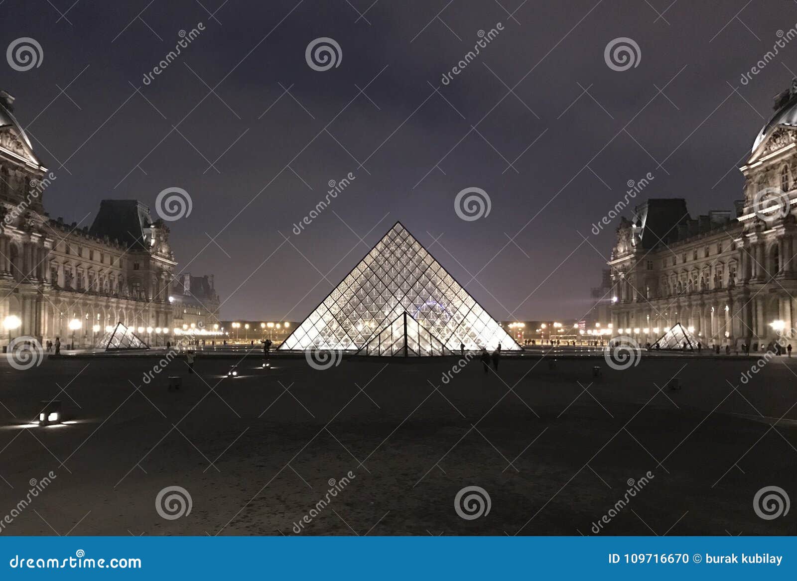 MUSEUM louvre. editorial image. Image of landmark, french - 109716670