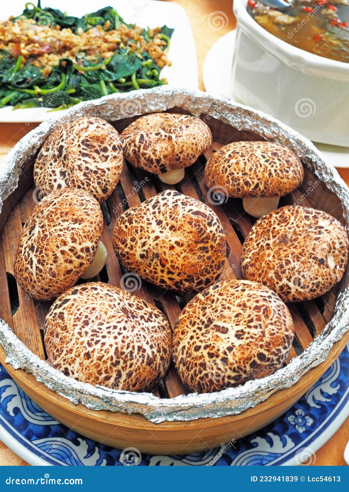 Mushroom-shaped Sesame Buns Stock Image - Image of appetizer, steamed ...