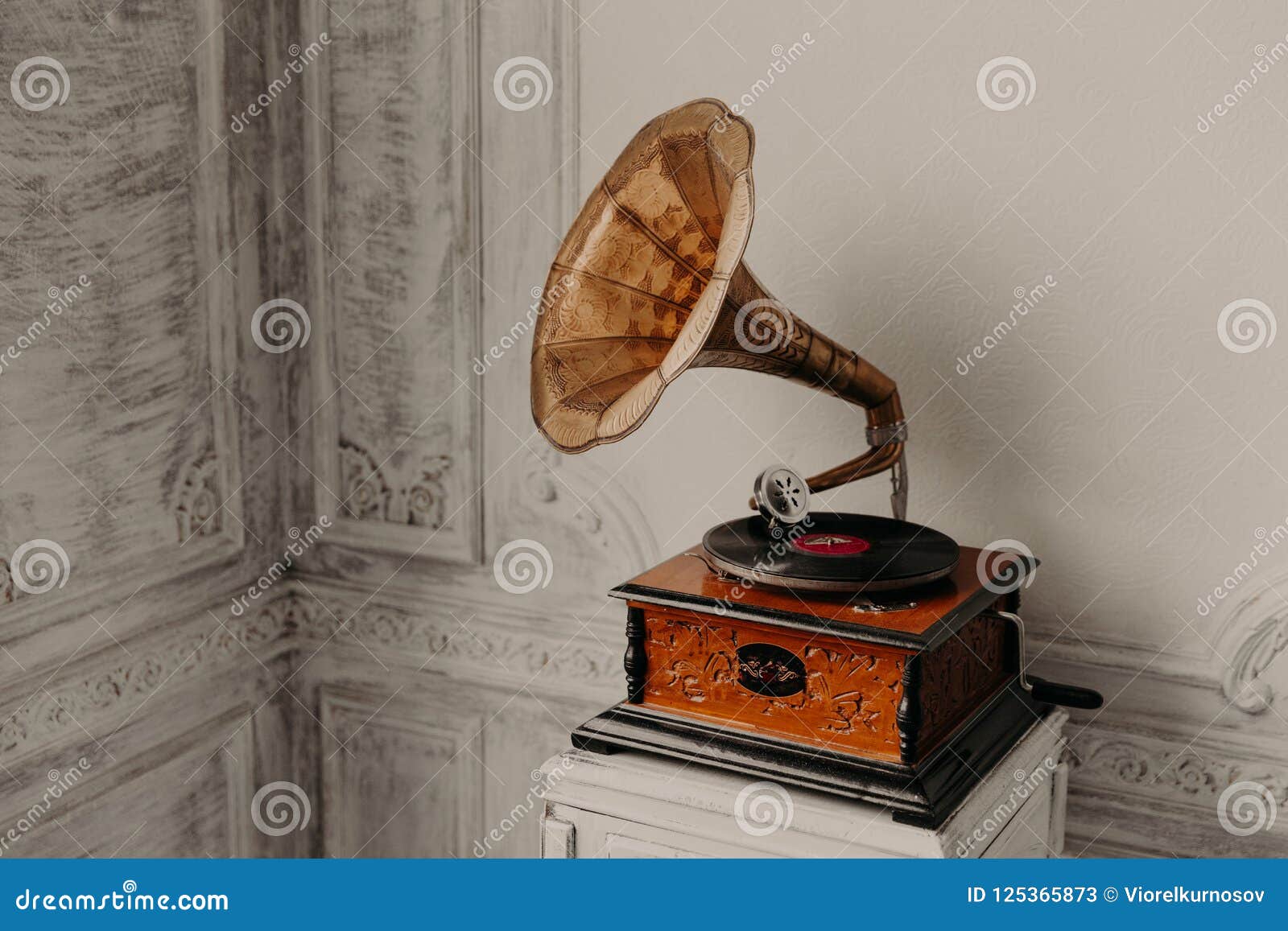 Music Device. Old Gramophone with Plate or Vinyl Disk on Wooden Box ... Music Device. Old Gramophone with Plate or Vinyl Disk on Wooden Box ...