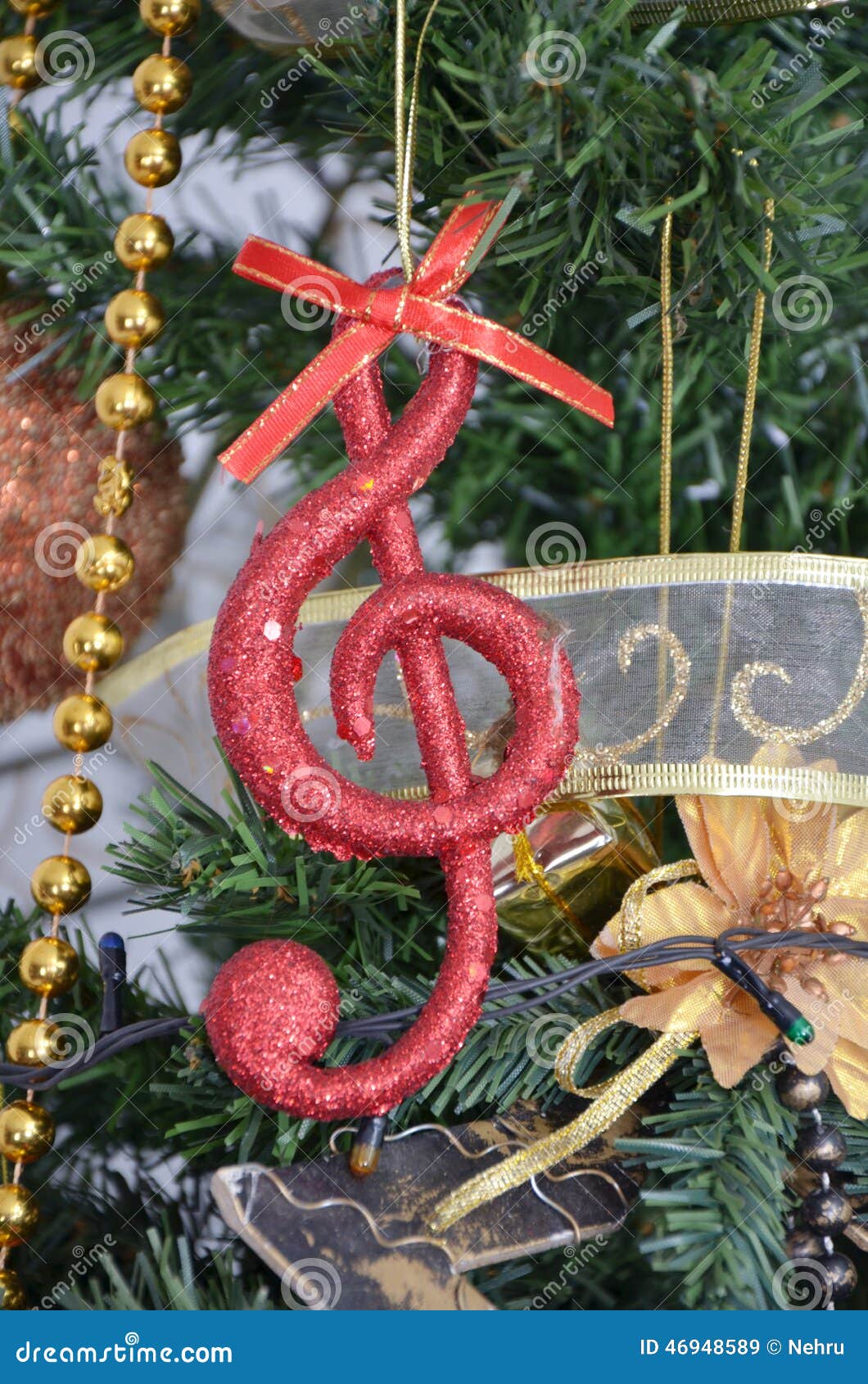 Music Note, Christmas Scene, Decoration Stock Image - Image of glittery ...