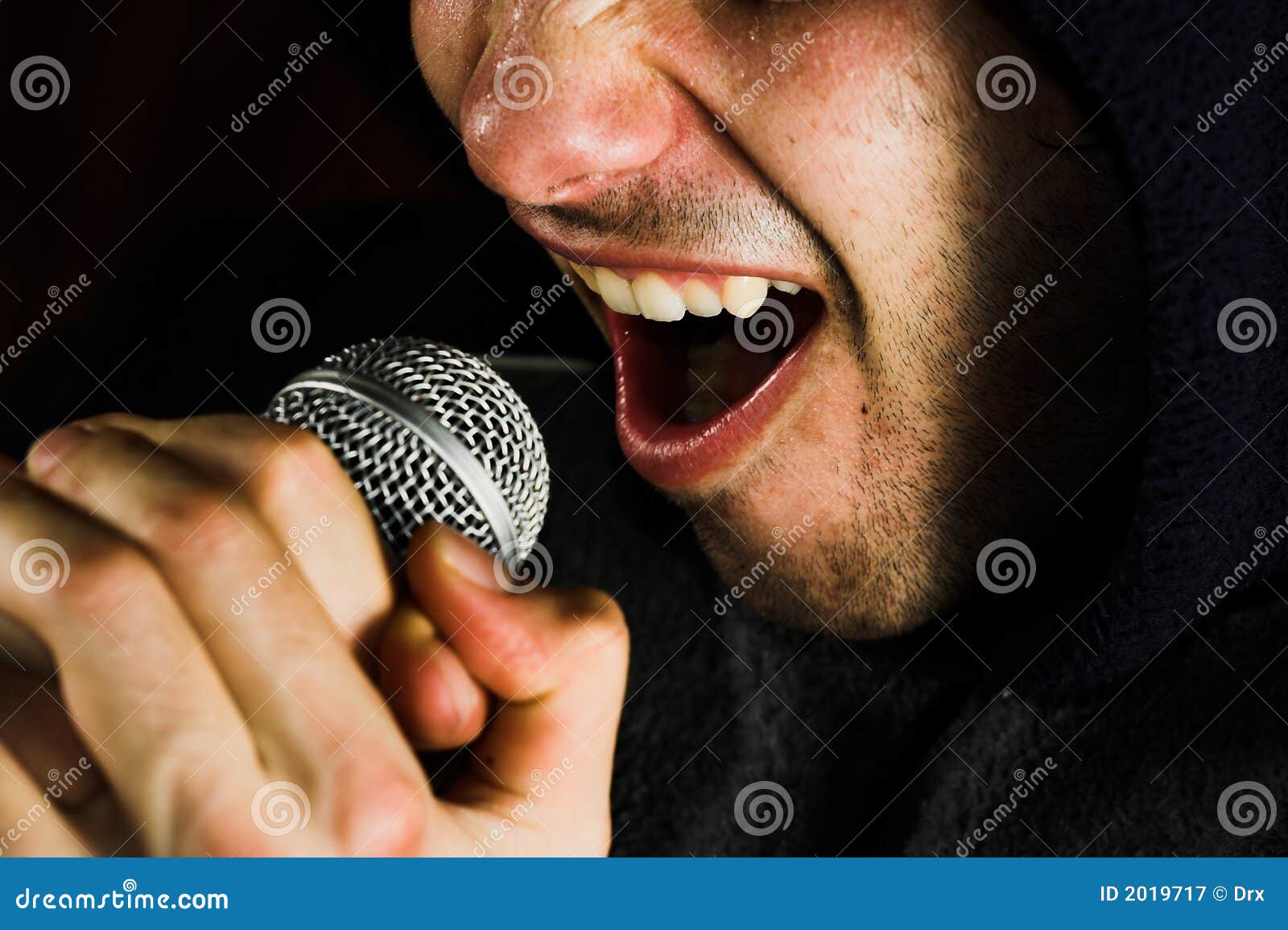 Music Singer and Microphone Stock Image - Image of scream, vocal: 2019717