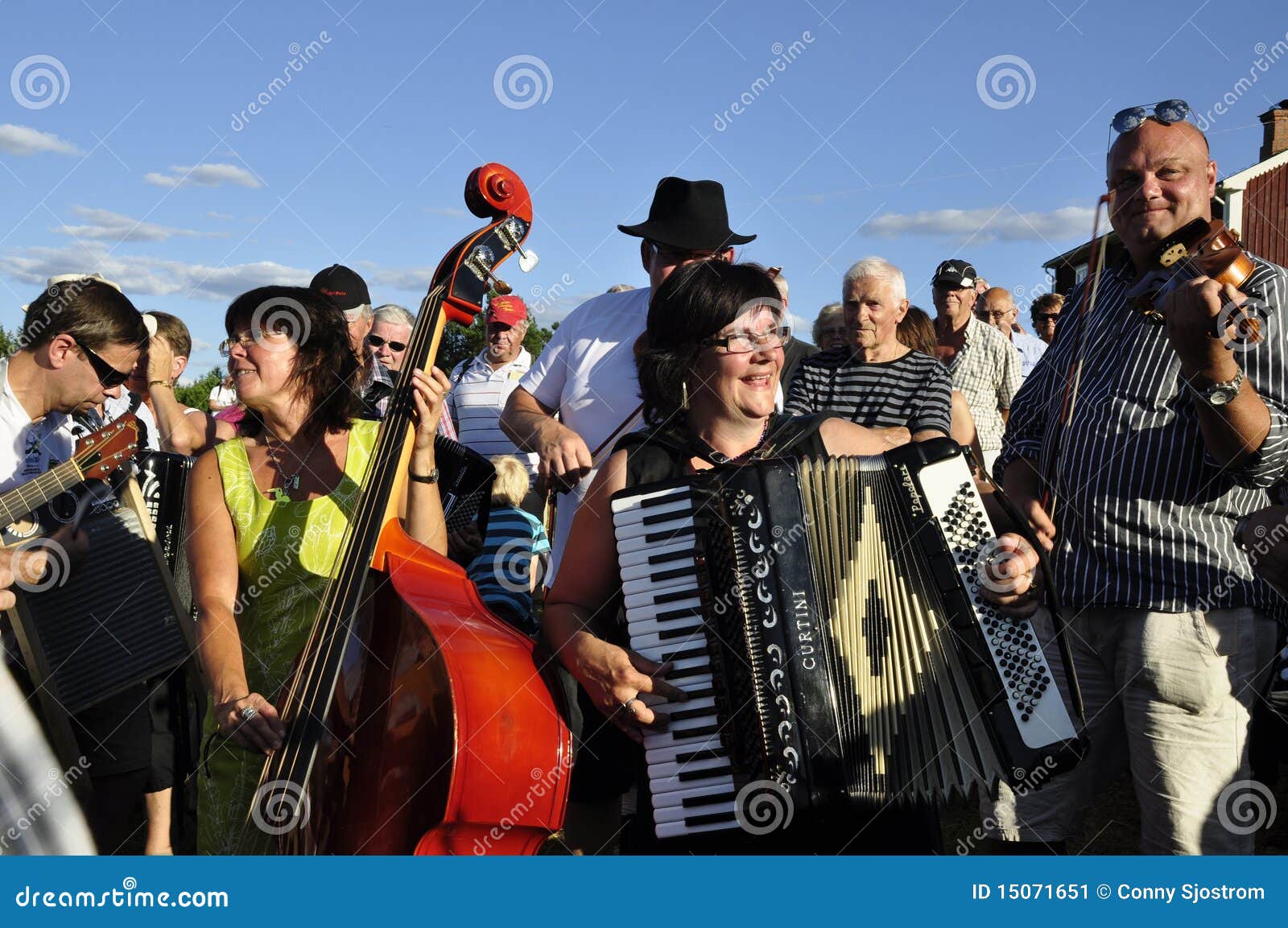 Music in Sweden editorial photo. Image of folk, perform - 15071651