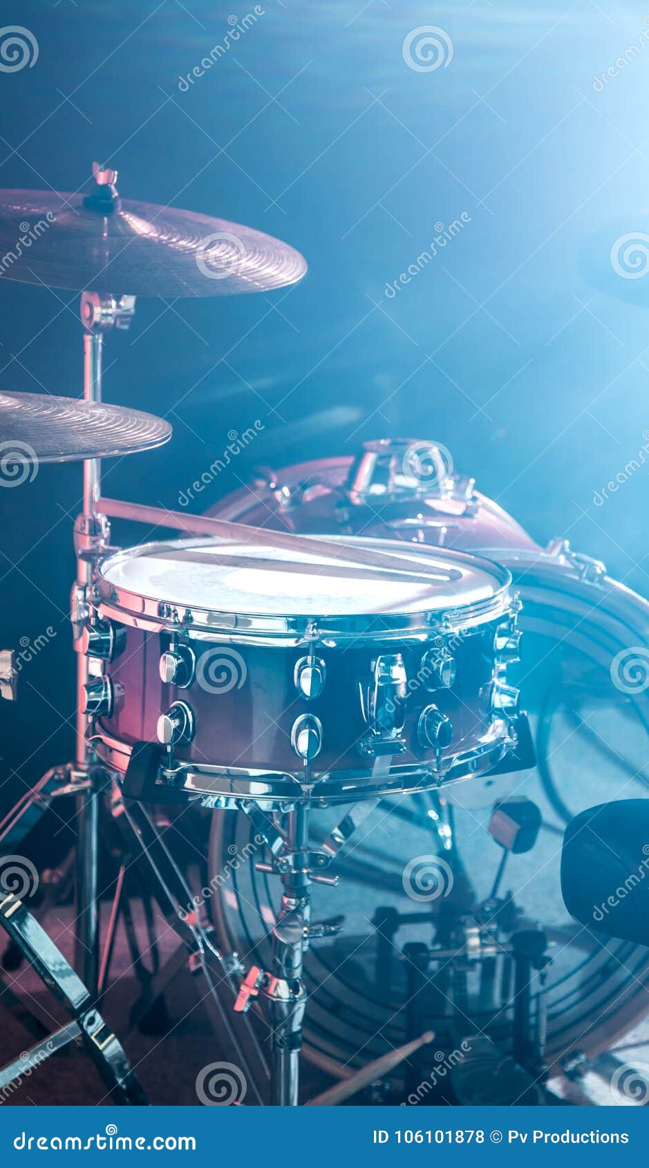 Musical Instruments Drum Kit, Flash of Light, a Beautiful Light Stock ...