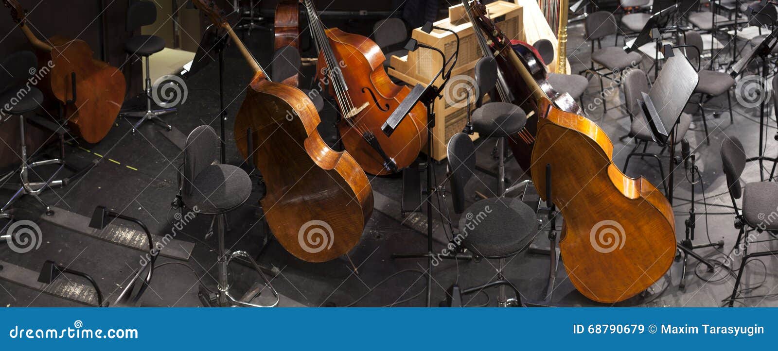 Musical instruments. stock image. Image of stand, trumpet - 68790679