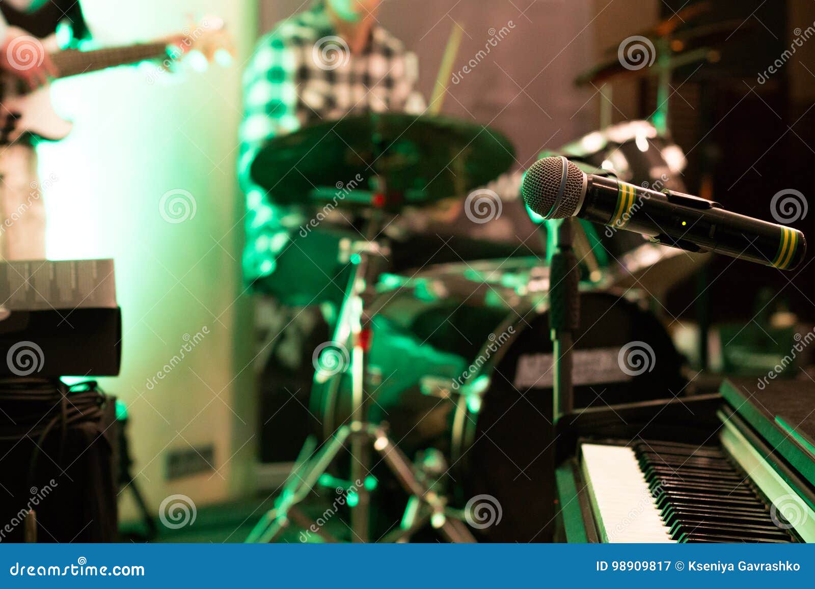 Musical Instruments on Stage Stock Image - Image of bass, concert: 98909817
