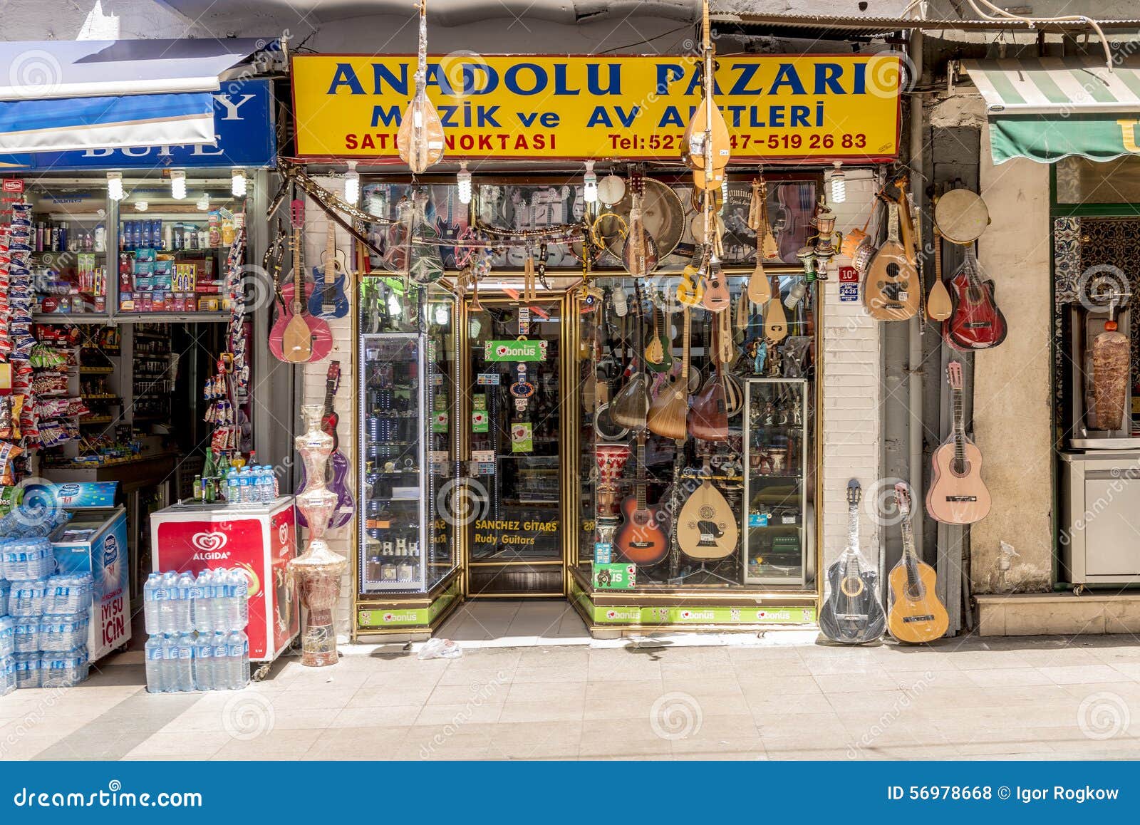 Musical Instruments Store in the Center of Istanbul. Editorial Stock ...