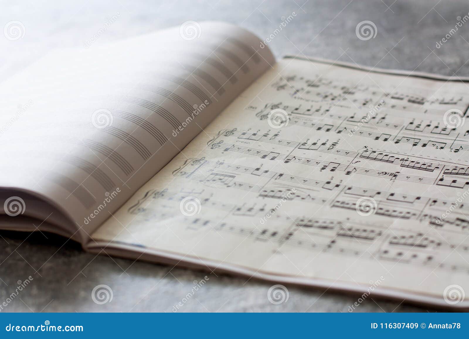 Notes Sheet Music Learning Play Guitar Arpeggios Piano Saxophone Harp ...