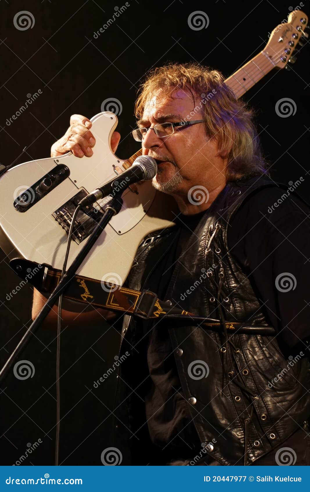 Musician Hannes Bauer editorial photography. Image of farmer - 20447977