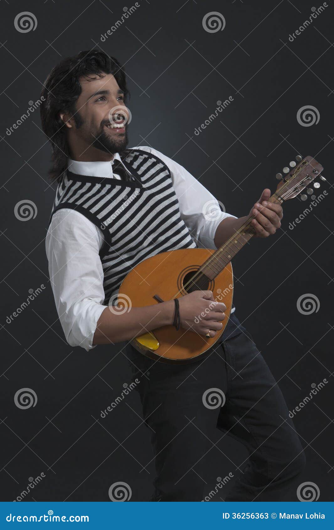 Musician playing a lute stock image. Image of view, 2024 - 36256363