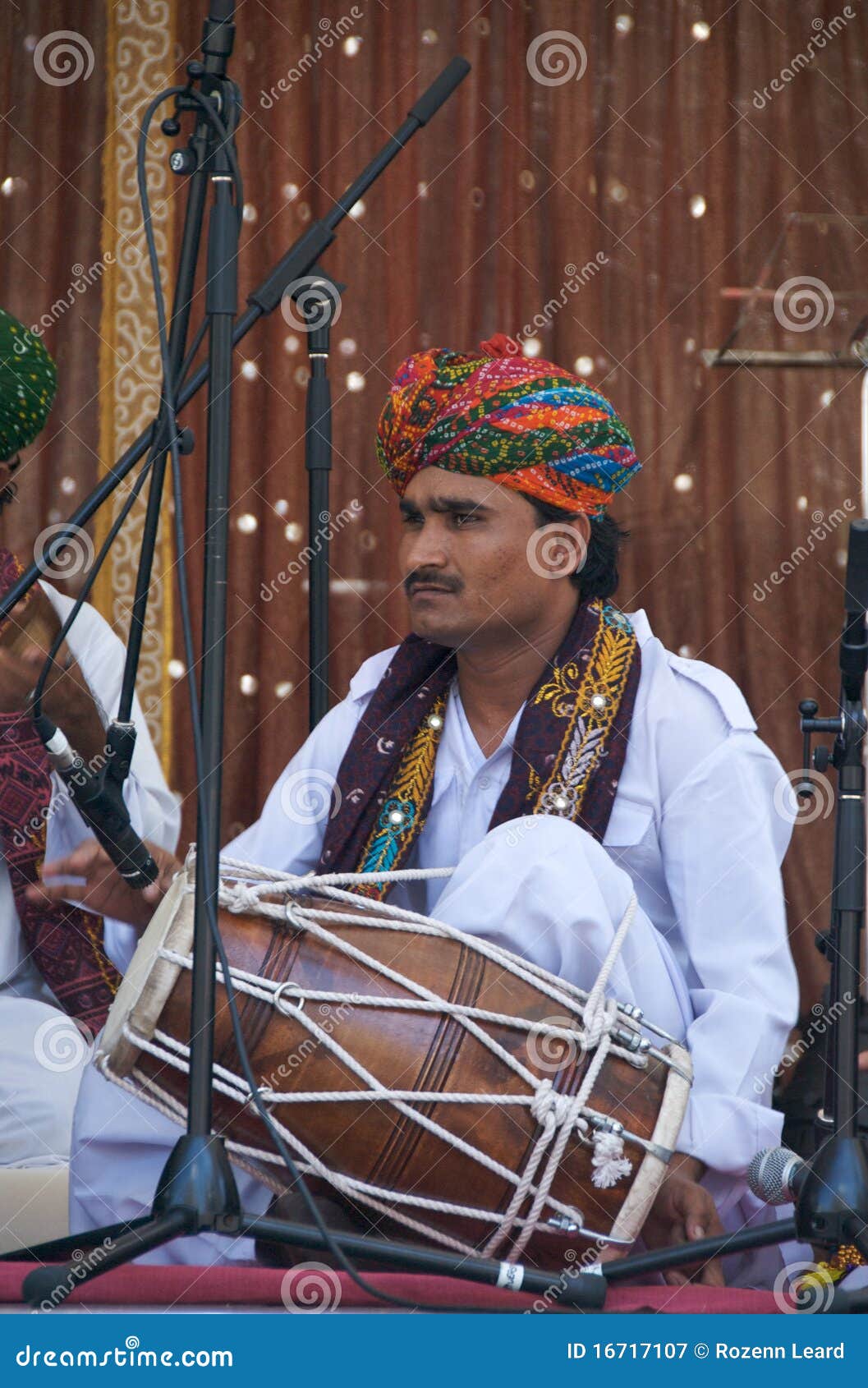 Musician from Rajasthan editorial photography. Image of musician - 16717107