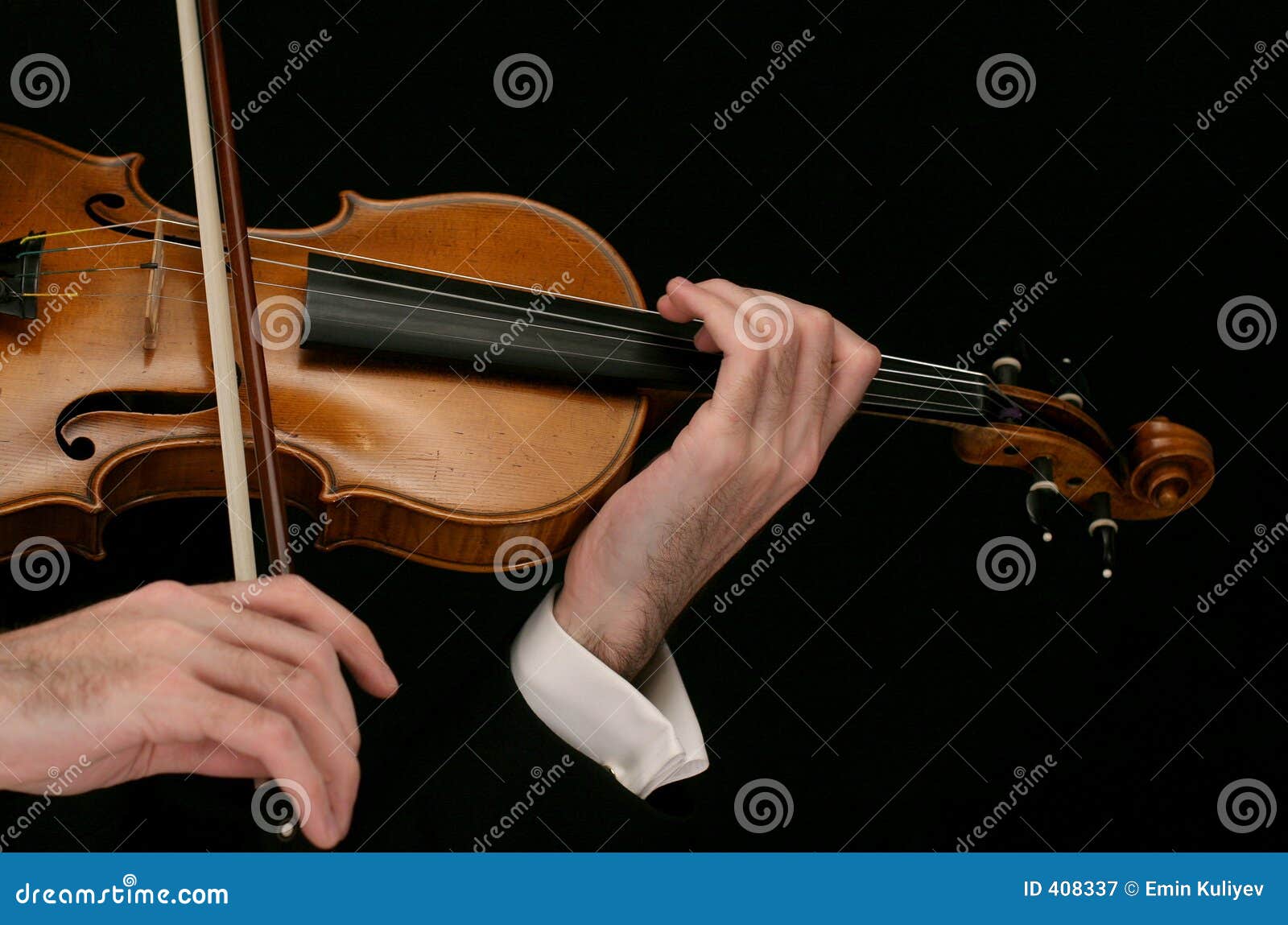 Musicien de violon image stock. Image of chaîne, cintré - 408337