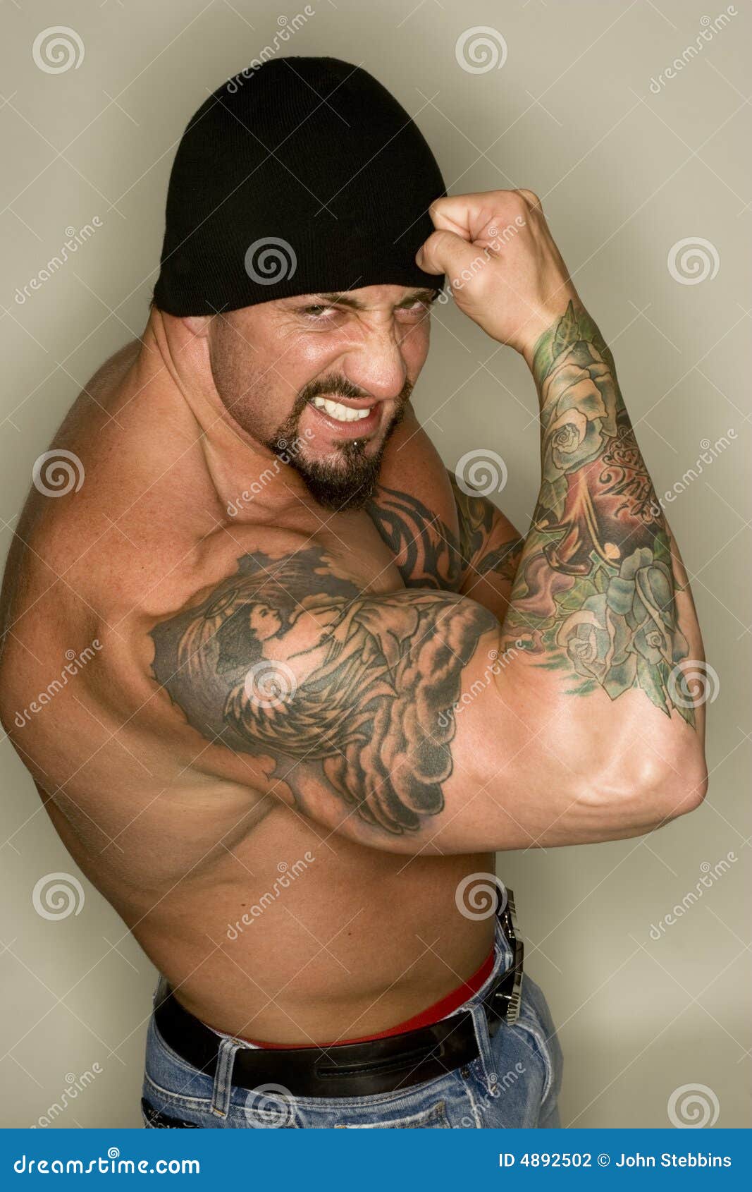 Muskel-Mann stockfoto. Bild von konkurrenzfähig, leistung - 4892502